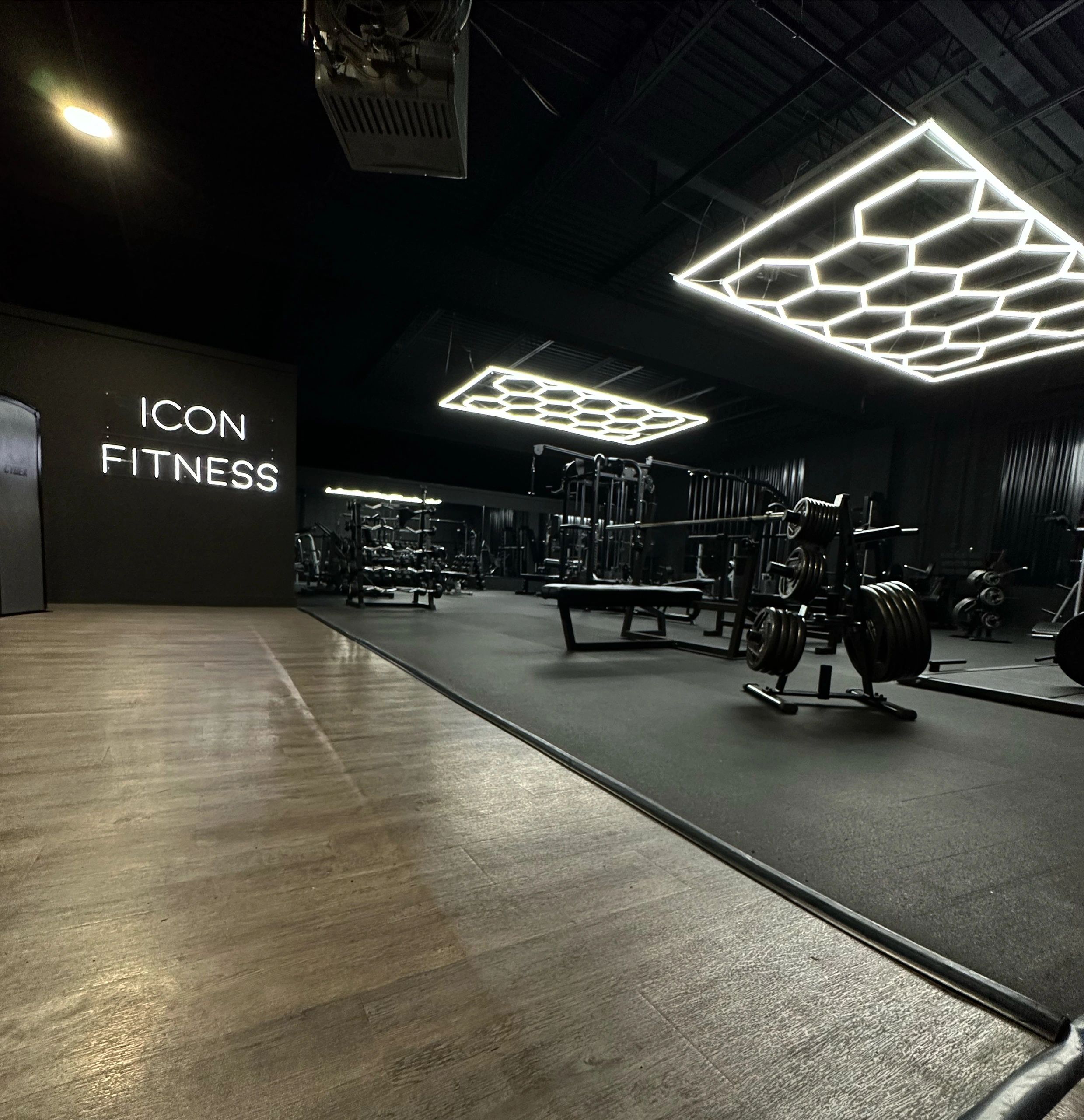 Supremeautostylesandtint