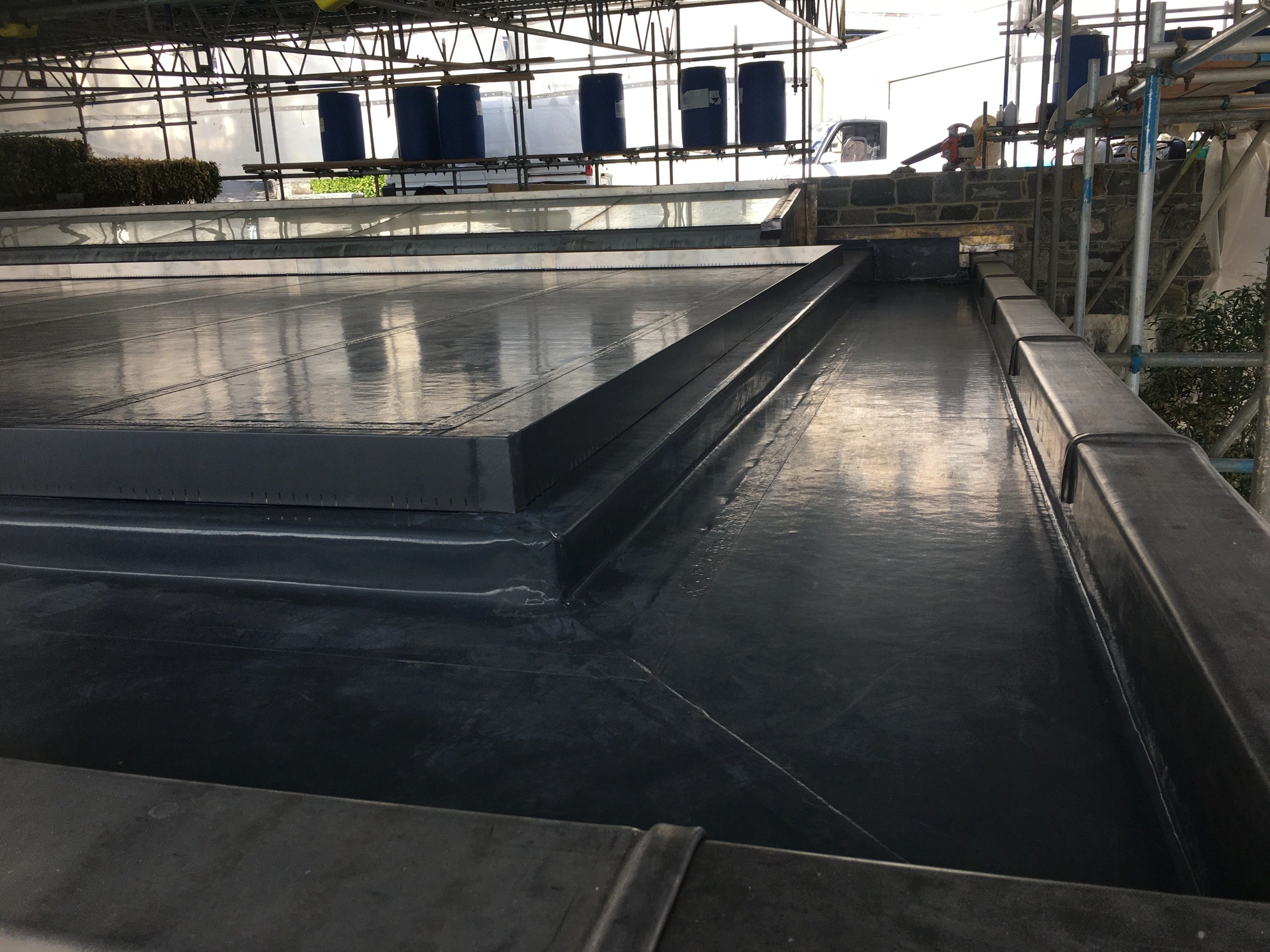 Roofing specialists, flat roofing/ gutter clearance, gutter installation