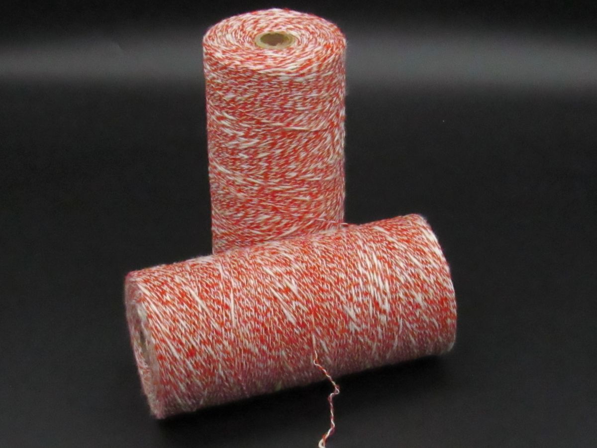 "Spice/ White", Cot,Poly,Spandex, 6.4/2, 3000 YPP, 8oz