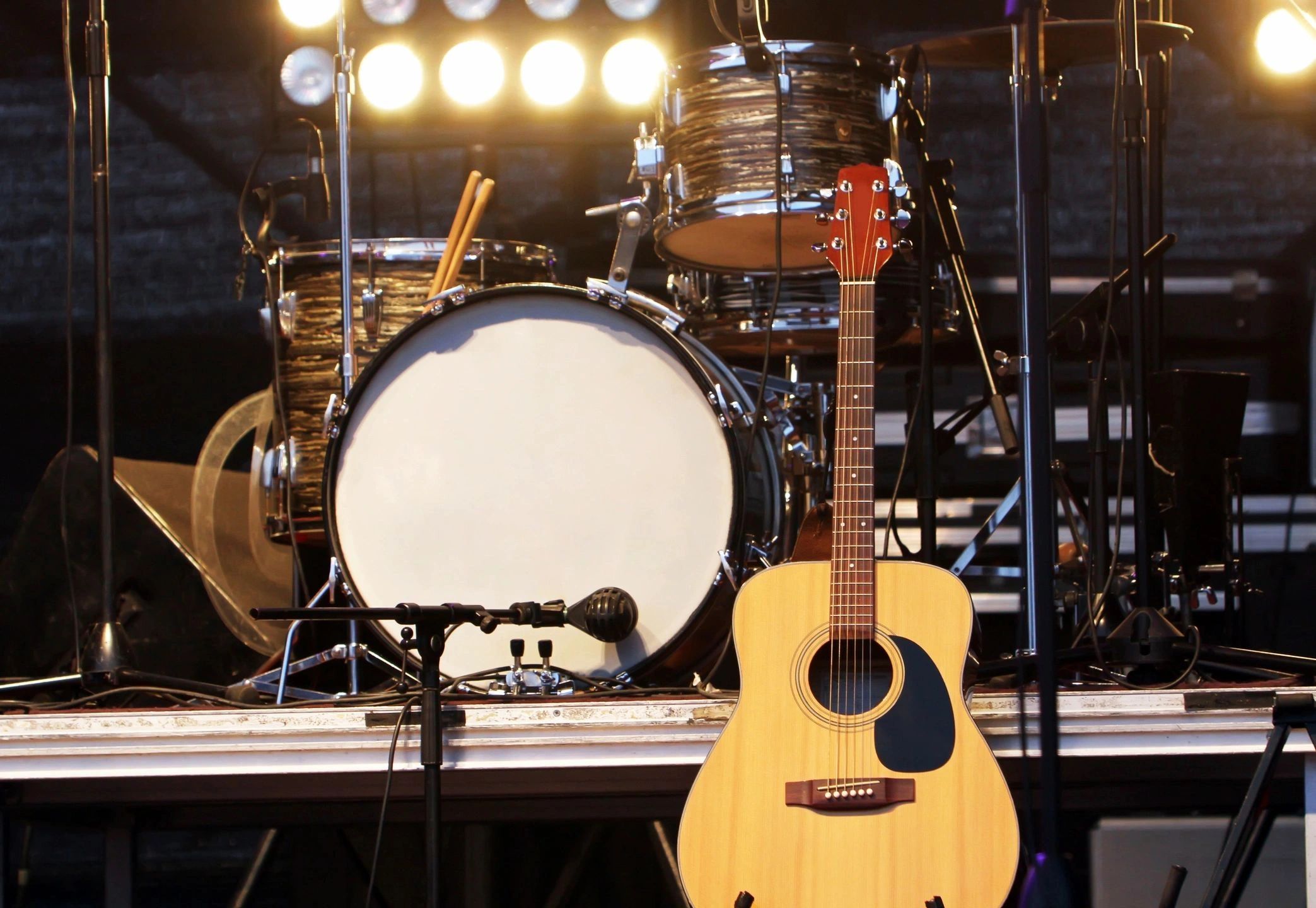 Music Band – The Nomadic