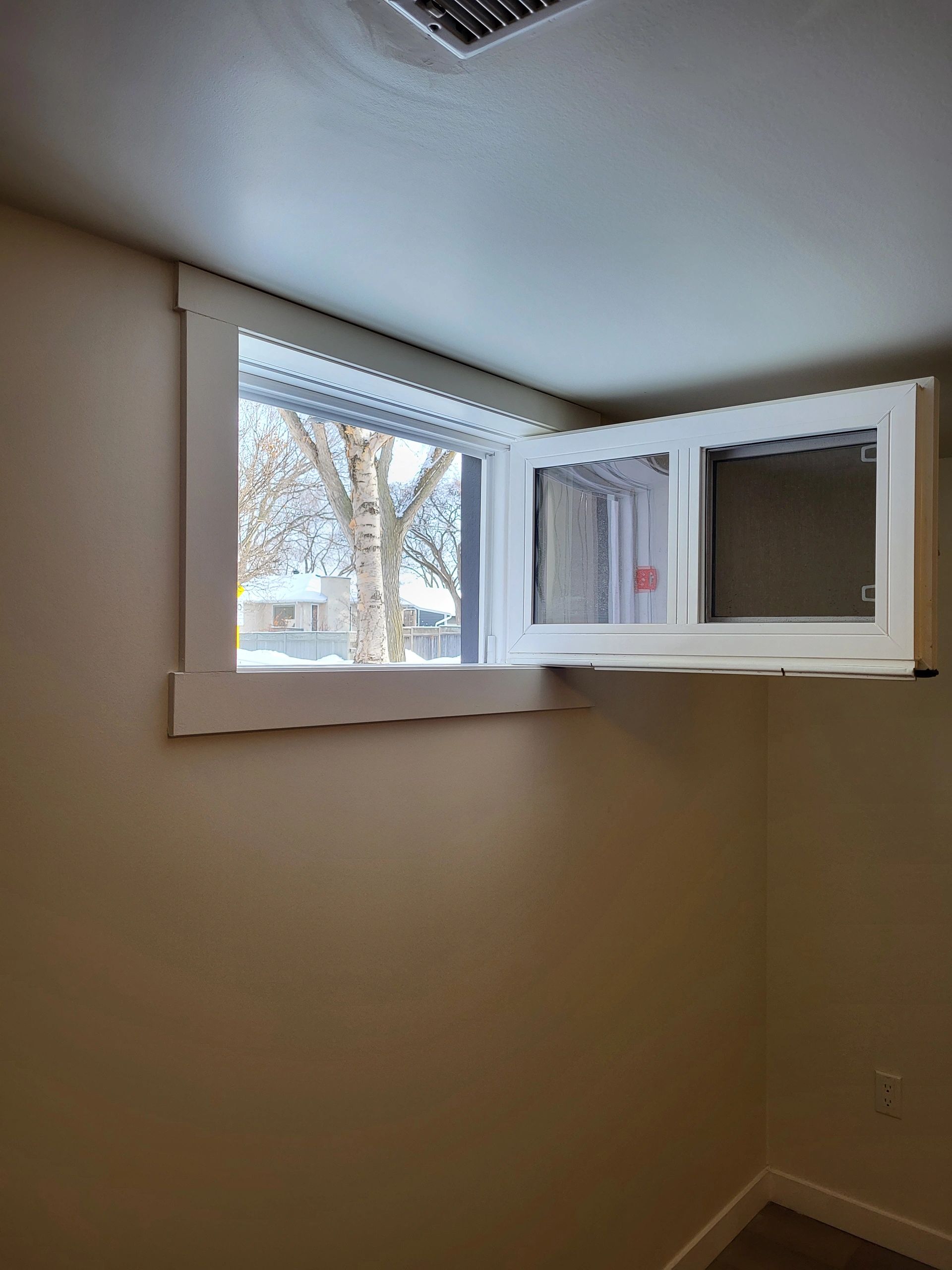 HERR EGRESS - Egress Window, Basement Window