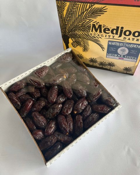 Jumbo Medjool Dates