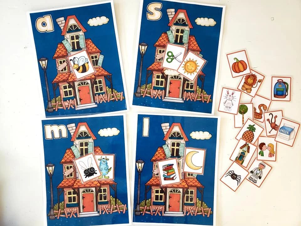 Son initial Halloween