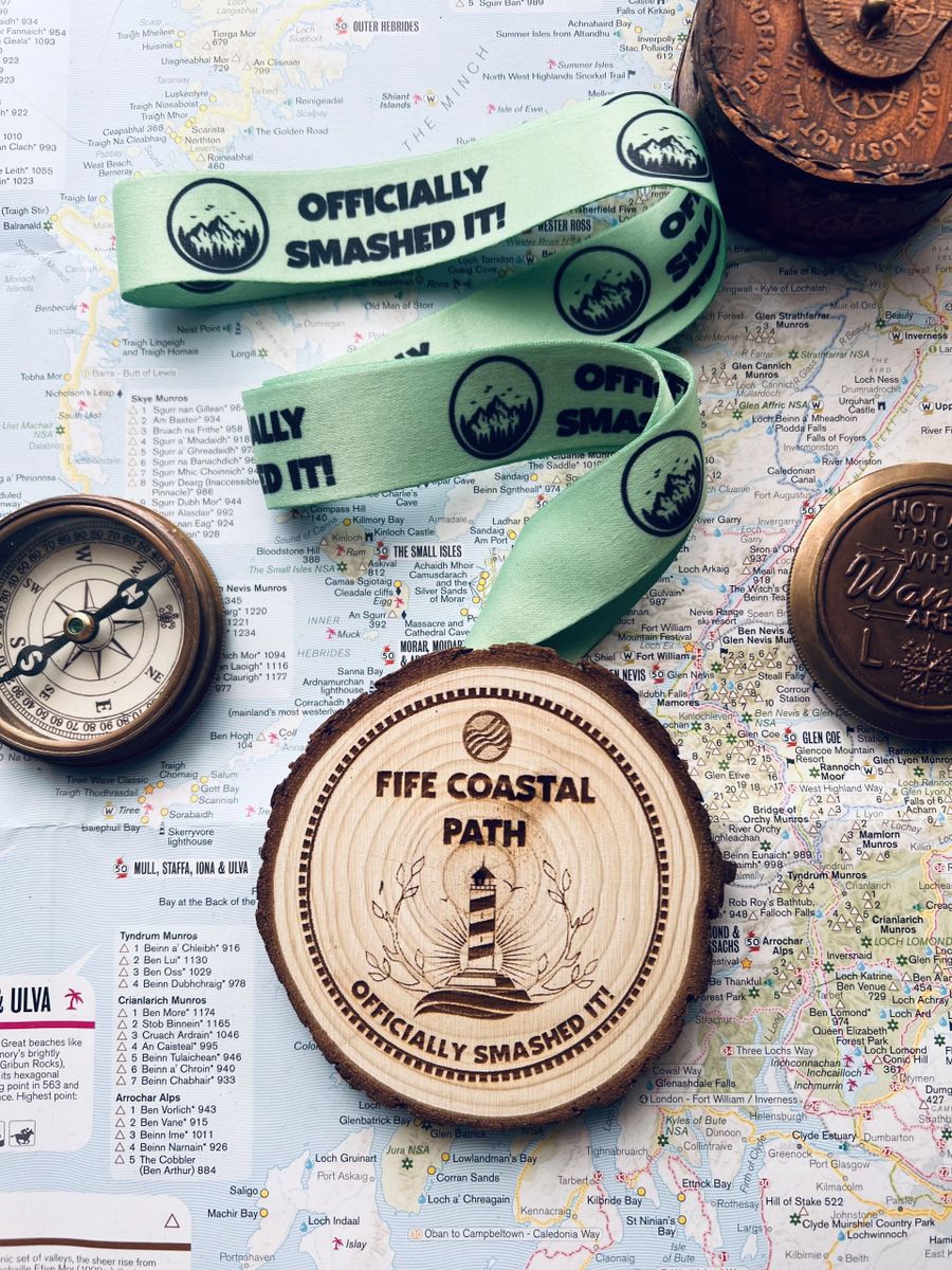 FIFE COASTAL PATH MEDAL MAGNET