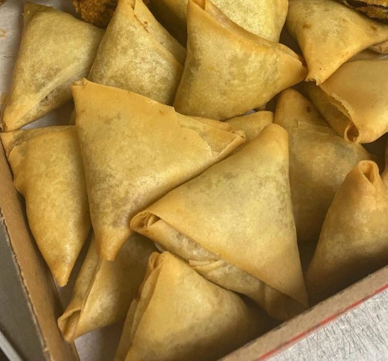 Vegetable Samosa - Pack of 5 Vegan)
