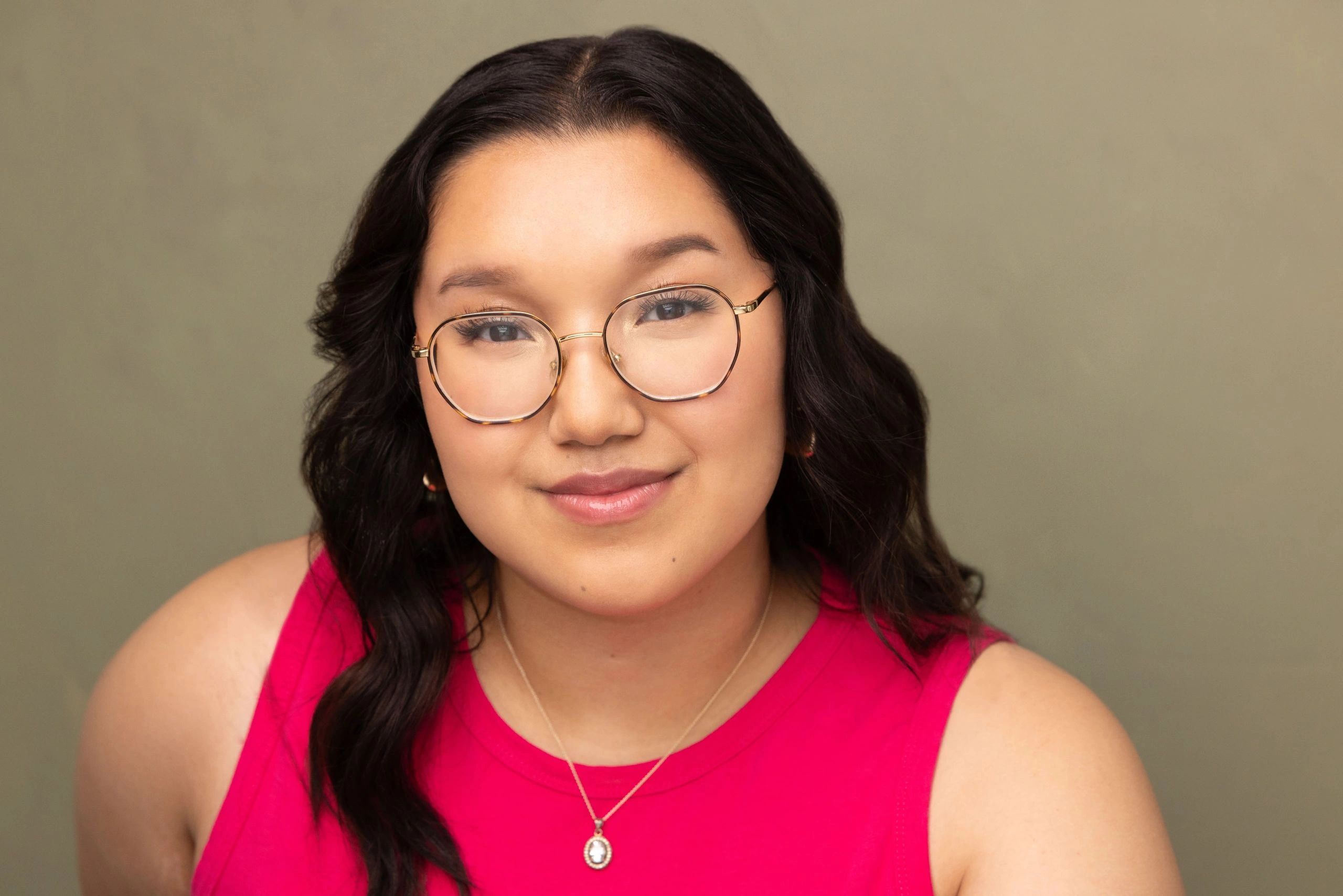 Kalie Isabella Díaz | Actor, Singer, Theatre-Maker