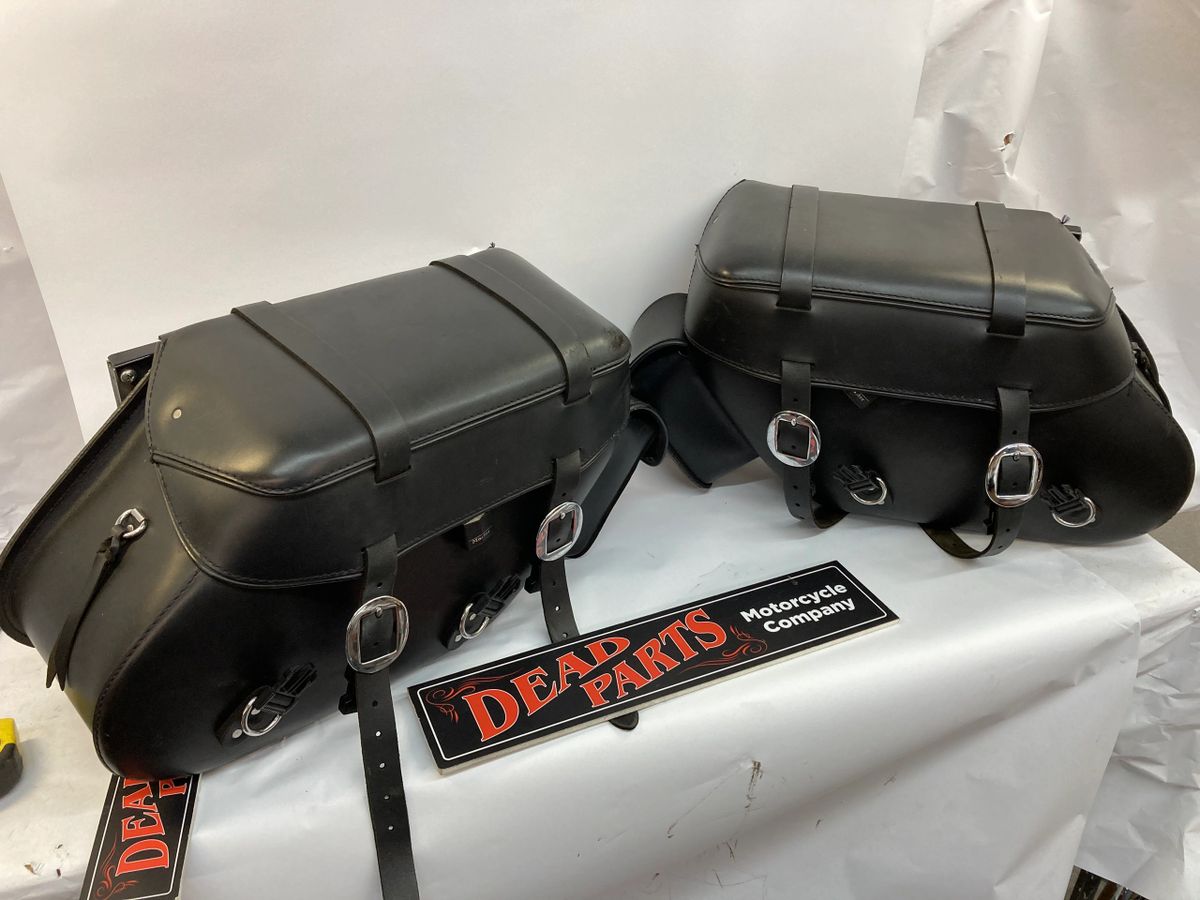 Harley Dyna Leather Pros 2 buckle saddlebags bags look