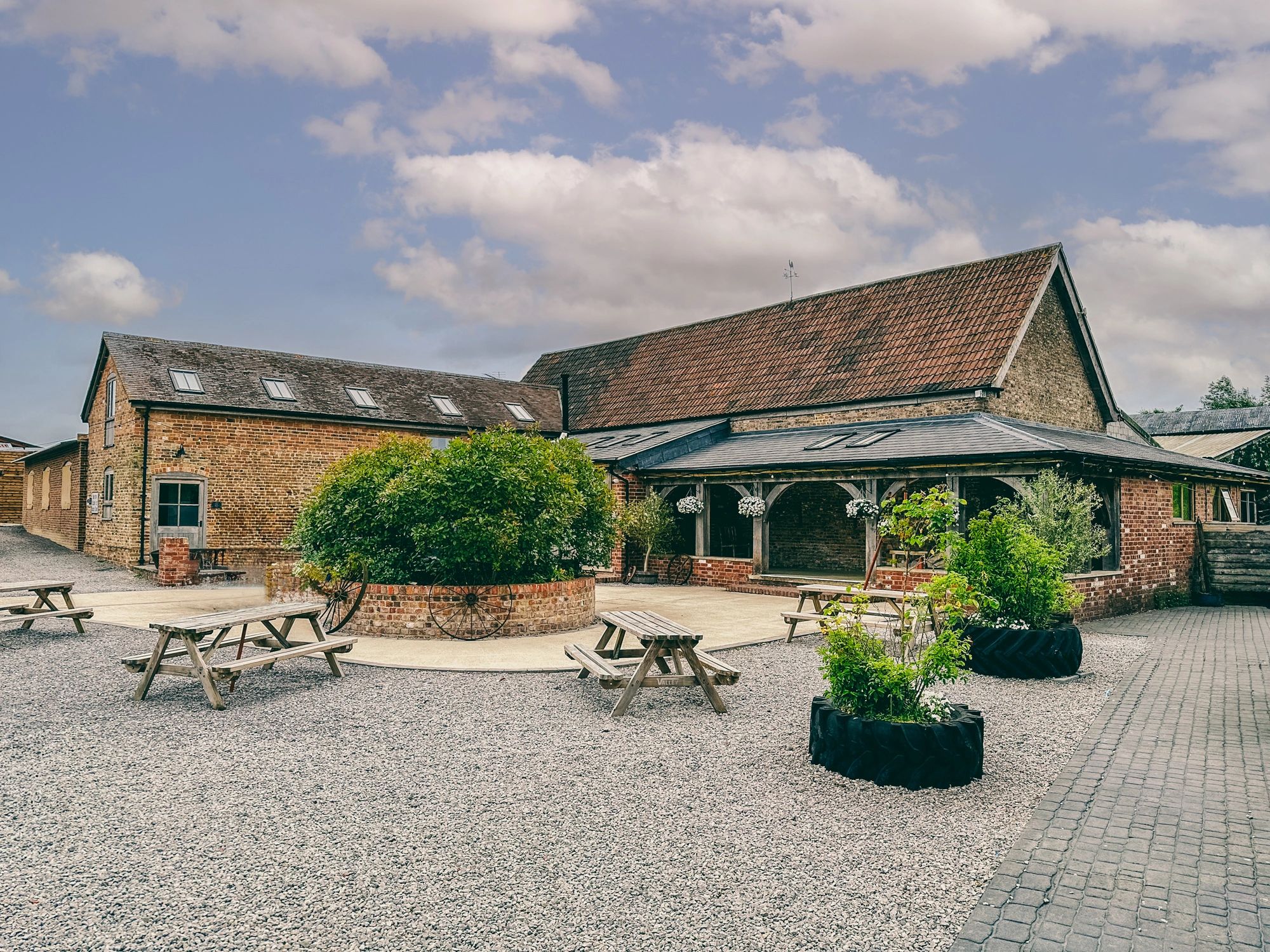 Milton End Weddings - Gloucestershire Wedding Venue, Barn Wedding