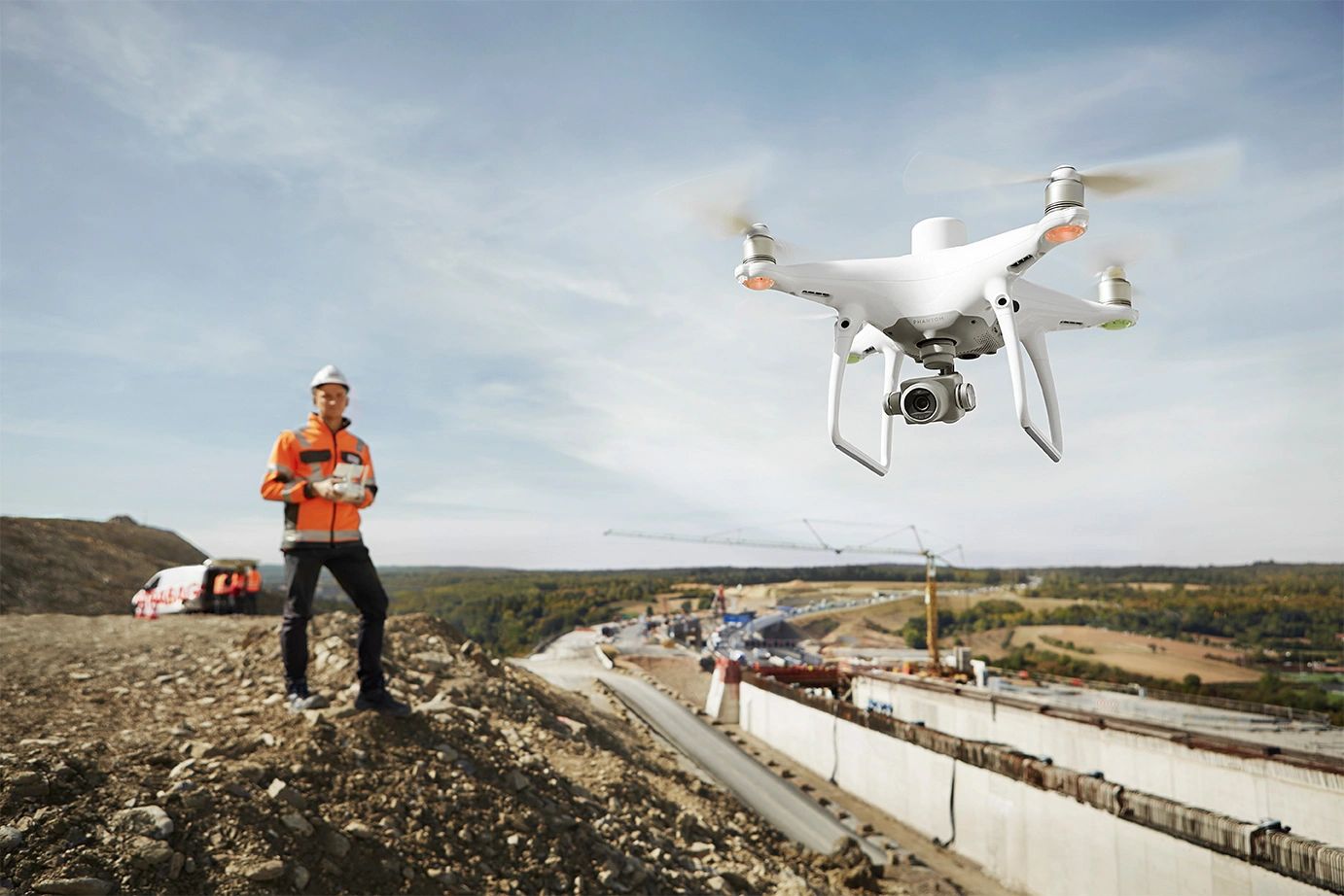 Komatsu Adds Smart Construction Drone & Smart Construction Field