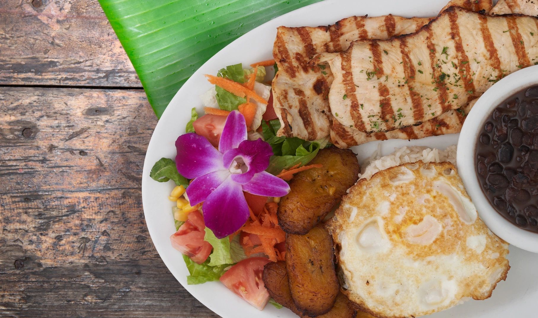 Tucanes Menu