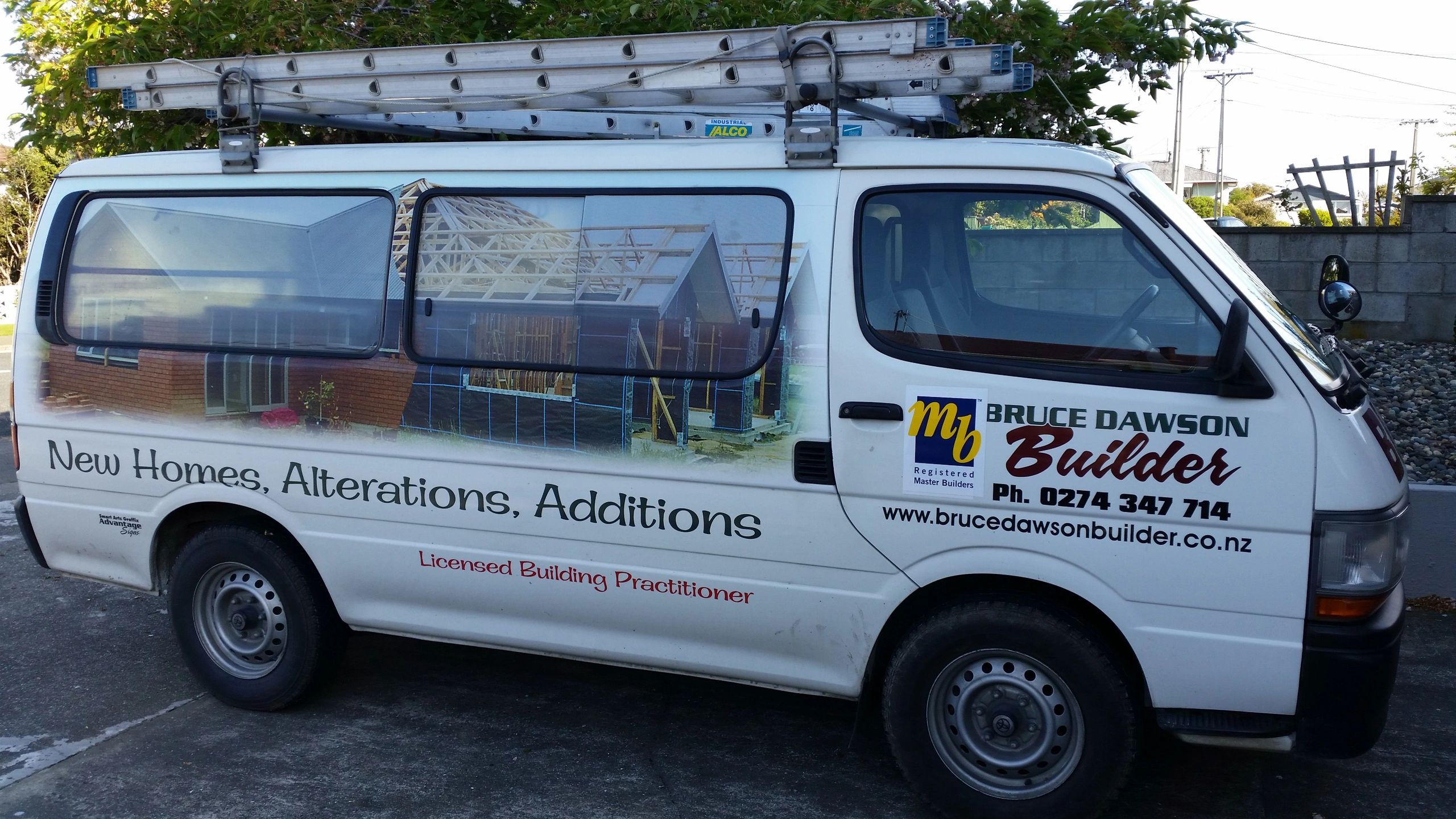 Bruce Dawson Builder