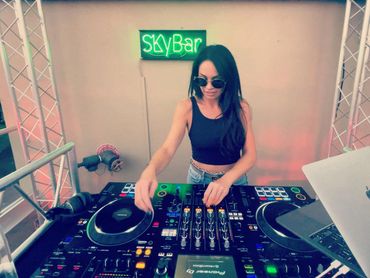 DJ Ashlee Scott - DJ Music, Club Dj, Dj