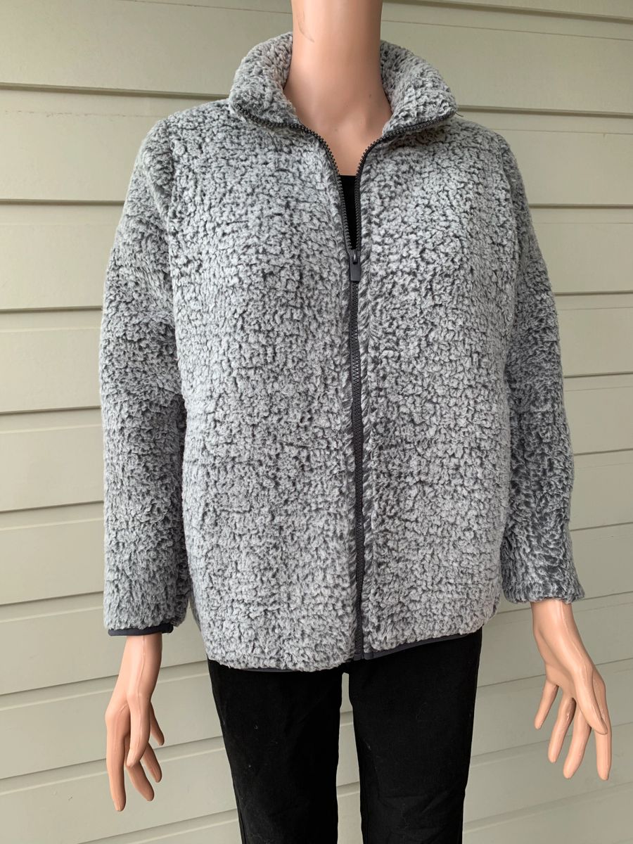 Luxurious Fluffy Zip-up Jacket