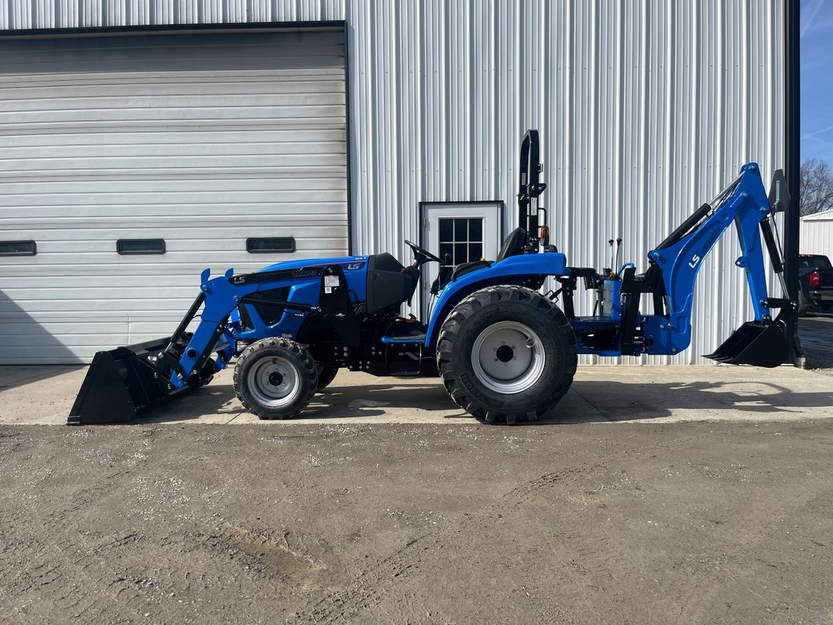 NEW LS MT242HE TRACTOR LOADER BACKHOE