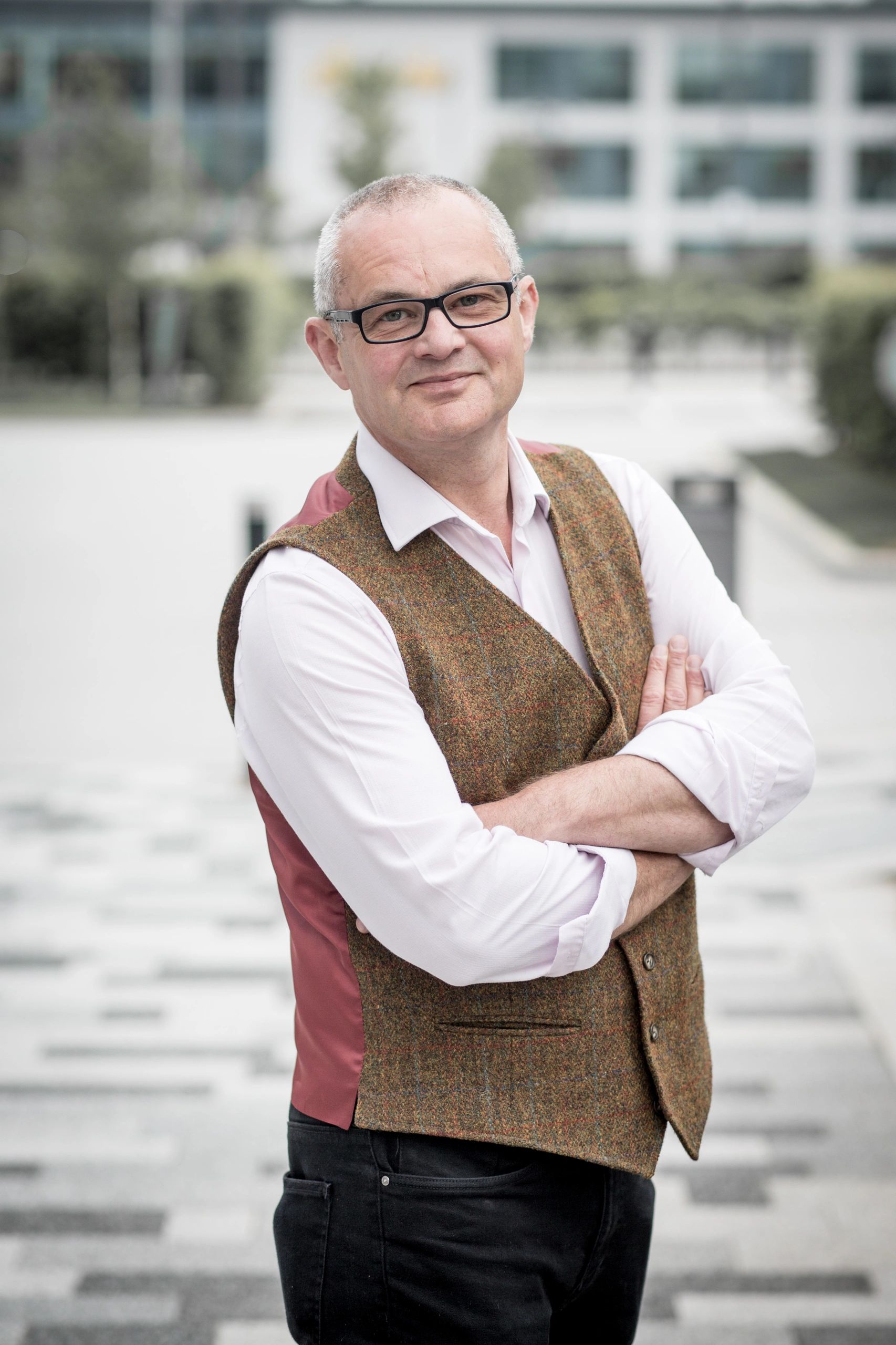 Simon Cousins Media Ltd - Communications, Media, Public Relations