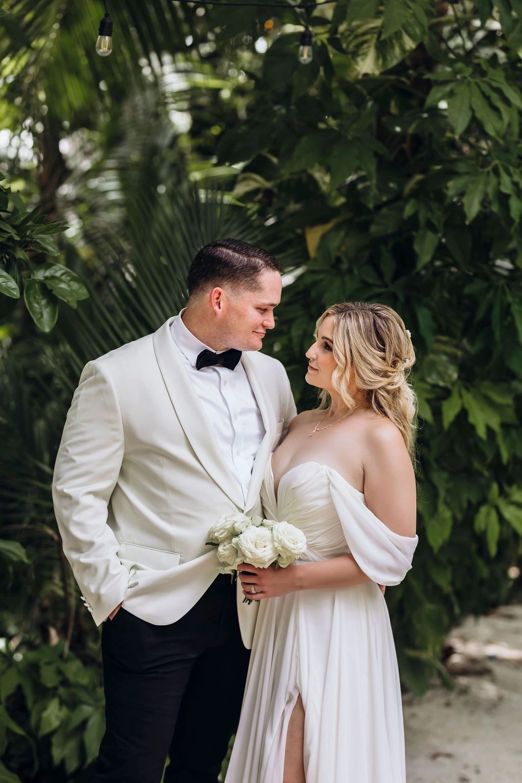 Beauty and the Beach Bride - Beach Wedding Makeup, Beach Wedding Hair ...