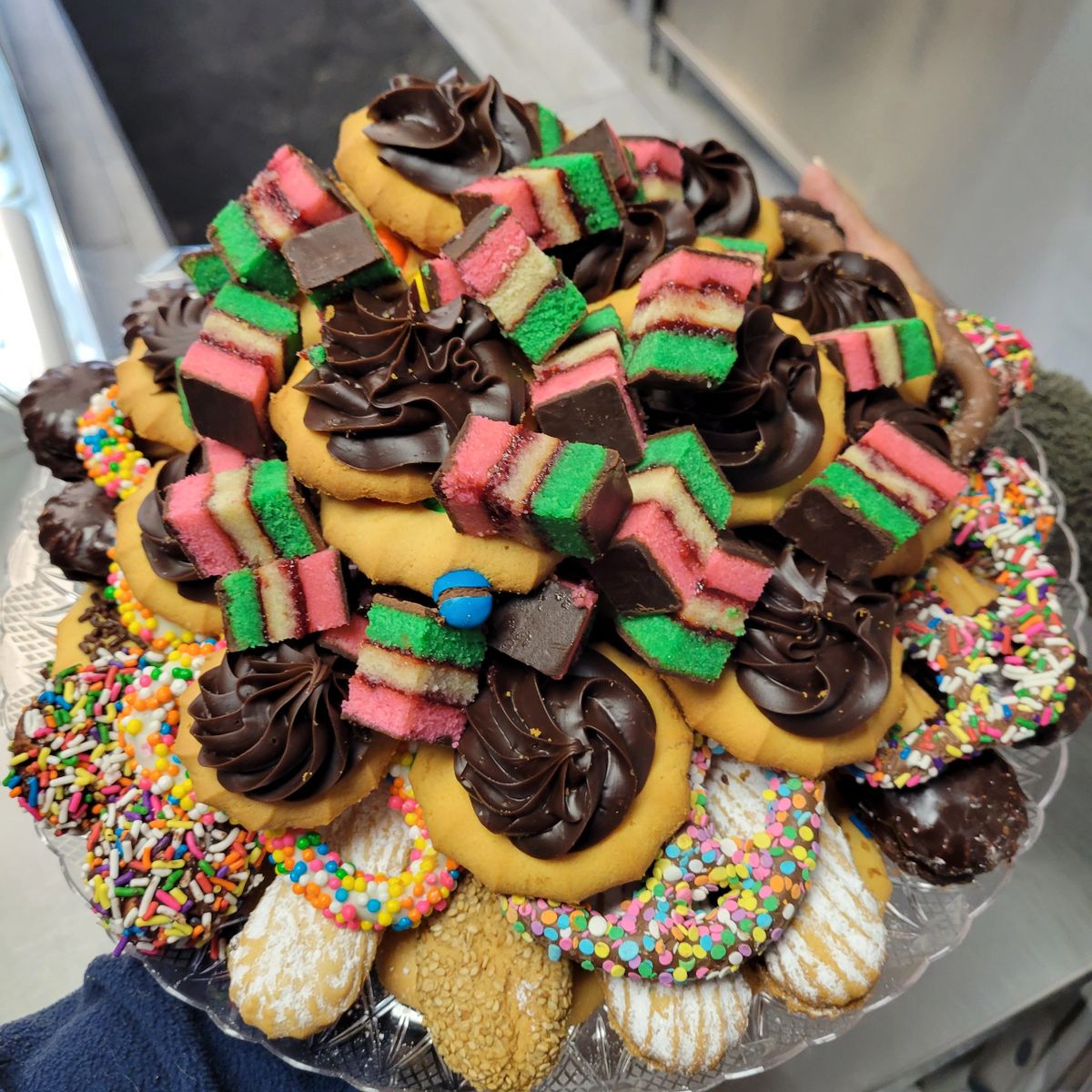 Moretti Bakery Cinzia's Cousin Cookie Tray!