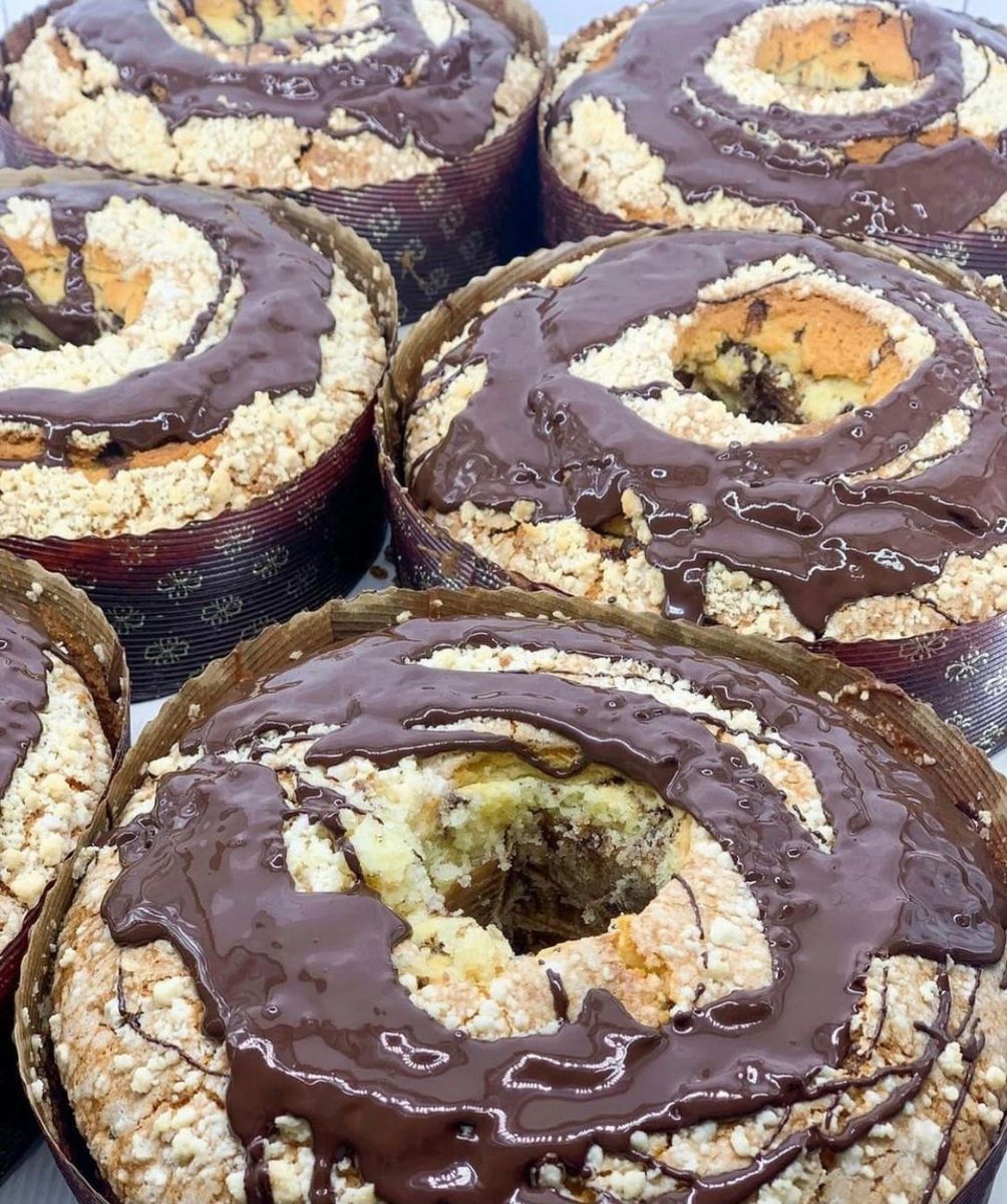 Alfonso's Pastry Shoppe Dream Cake