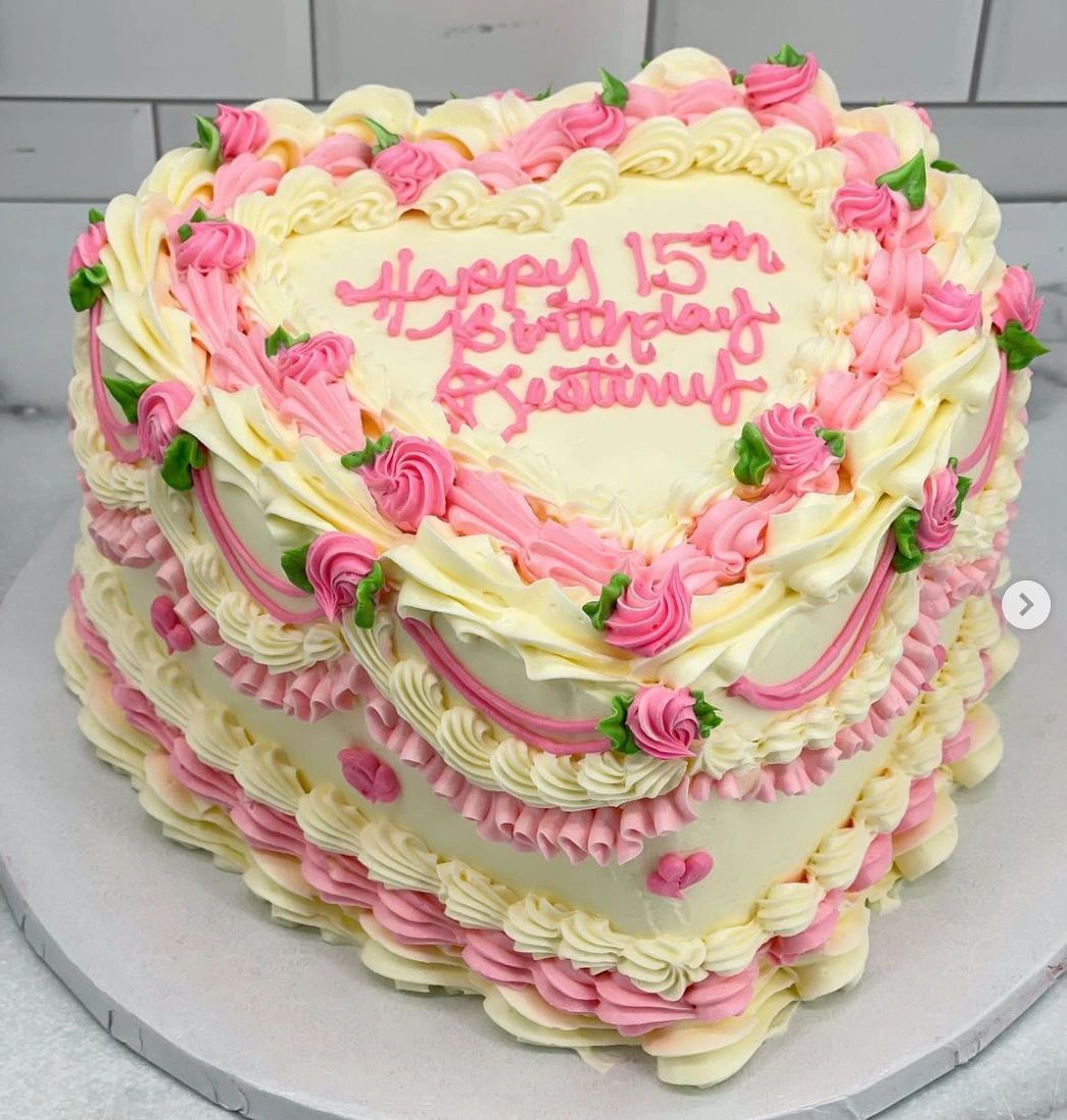 Alfonso's Pastry Shoppe Retro Heart Cakes