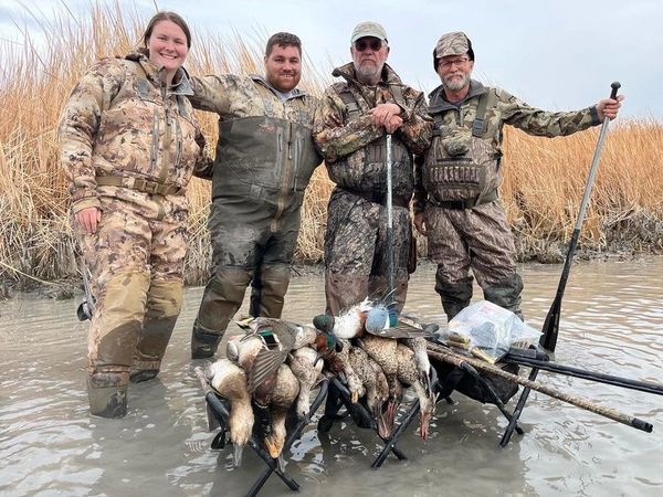 Guided Duck Hunts, Duck Hunting, Waterfowl Hunting - River King ...