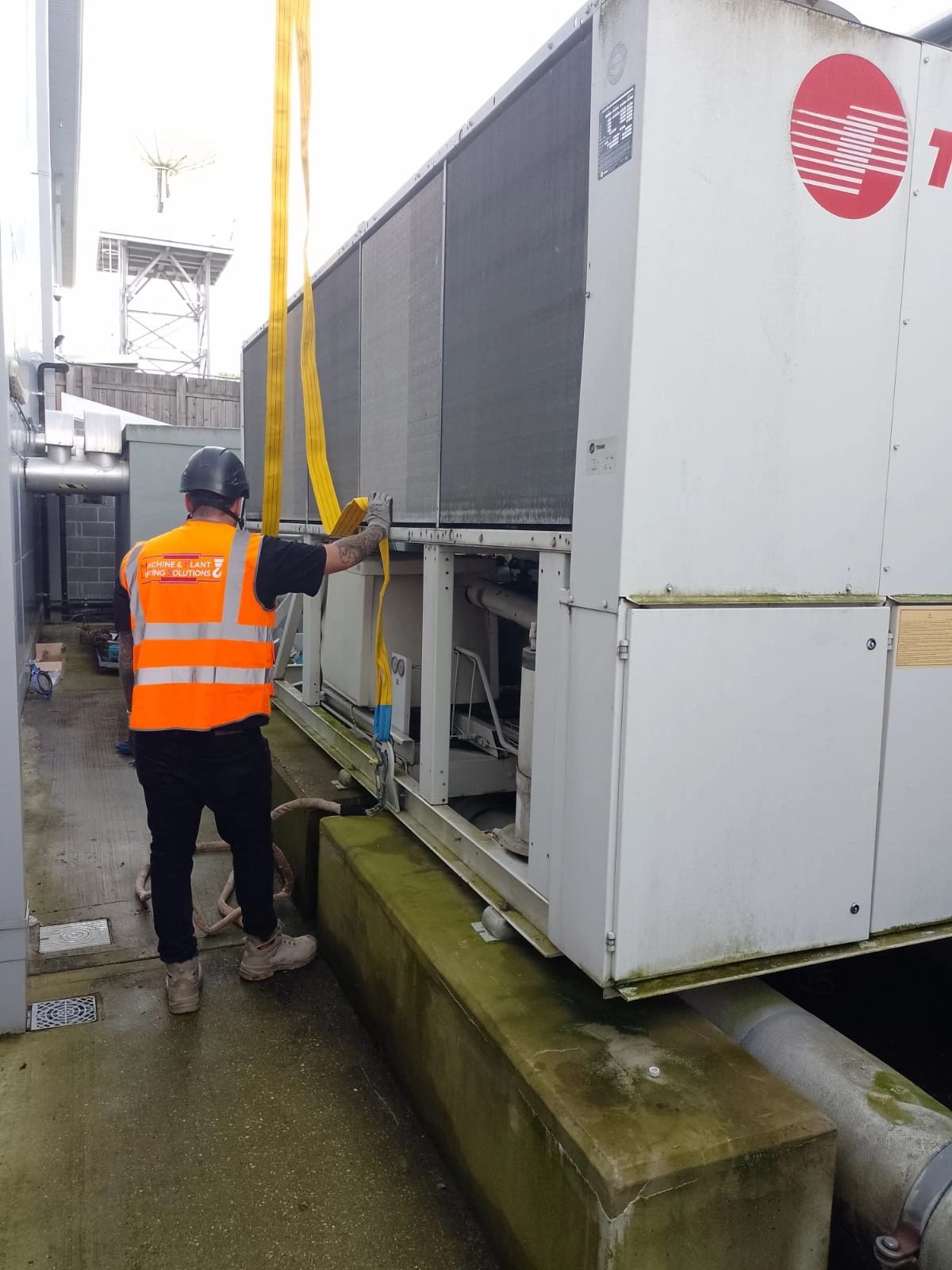 Chiller Replacement with Rig Lift