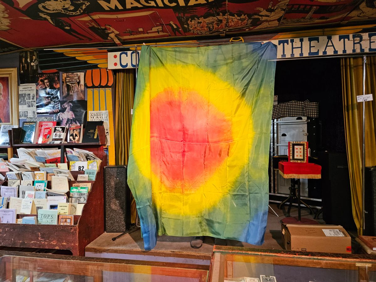 Abbott's 6 Foot Mammoth Silk (Watch Demo)