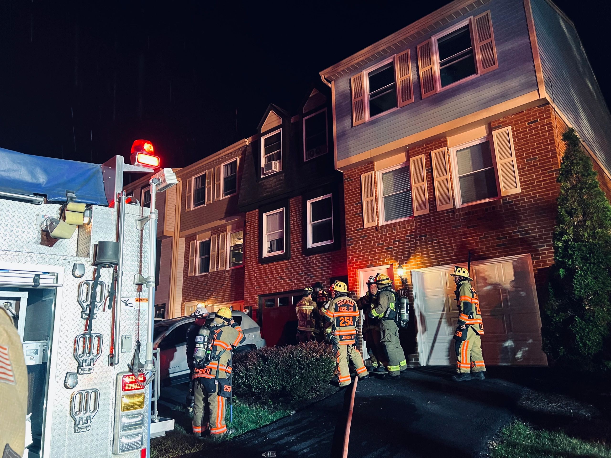 Fire breaks out in Moon townhouse