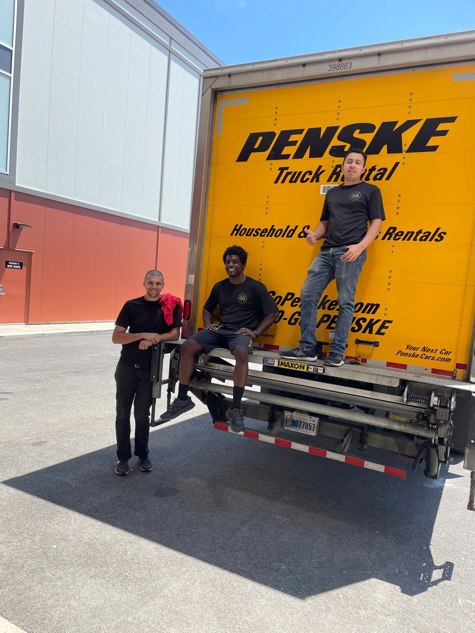 Home [limitlessmoving.com]