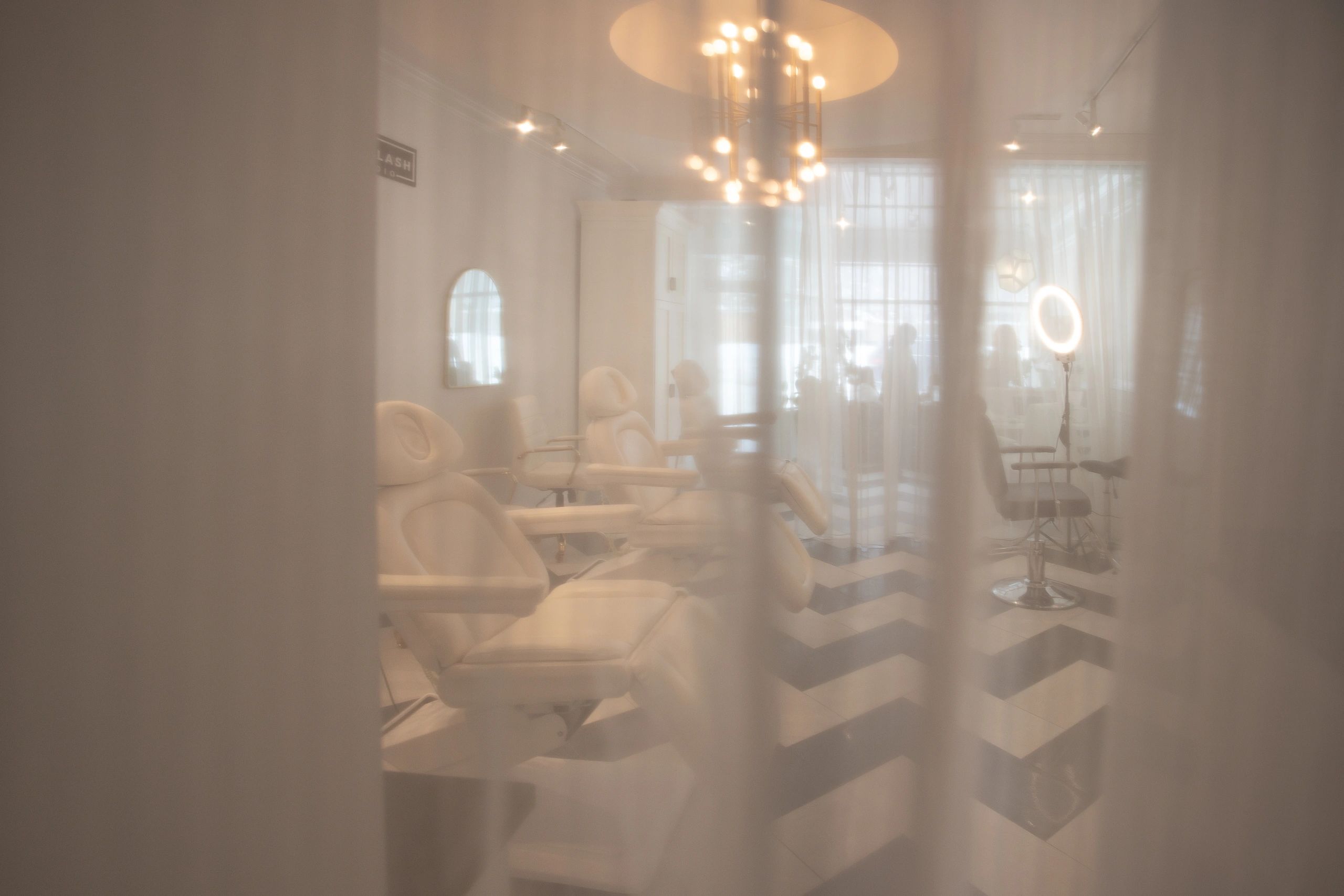 GLAMLASH Studio - Brow Shape, Lash Extensions, Lash Lift