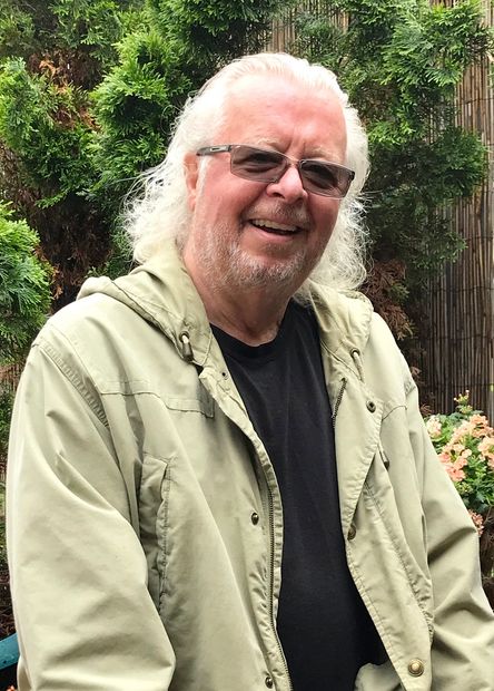 About Me | Hal Manogue