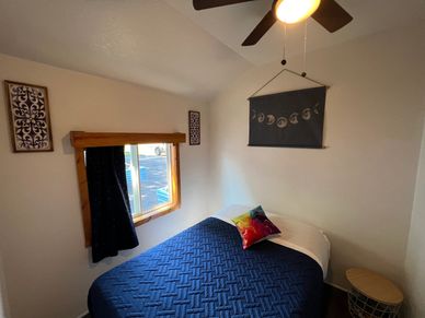 Cabin 3 | BLUE MOON RESORT