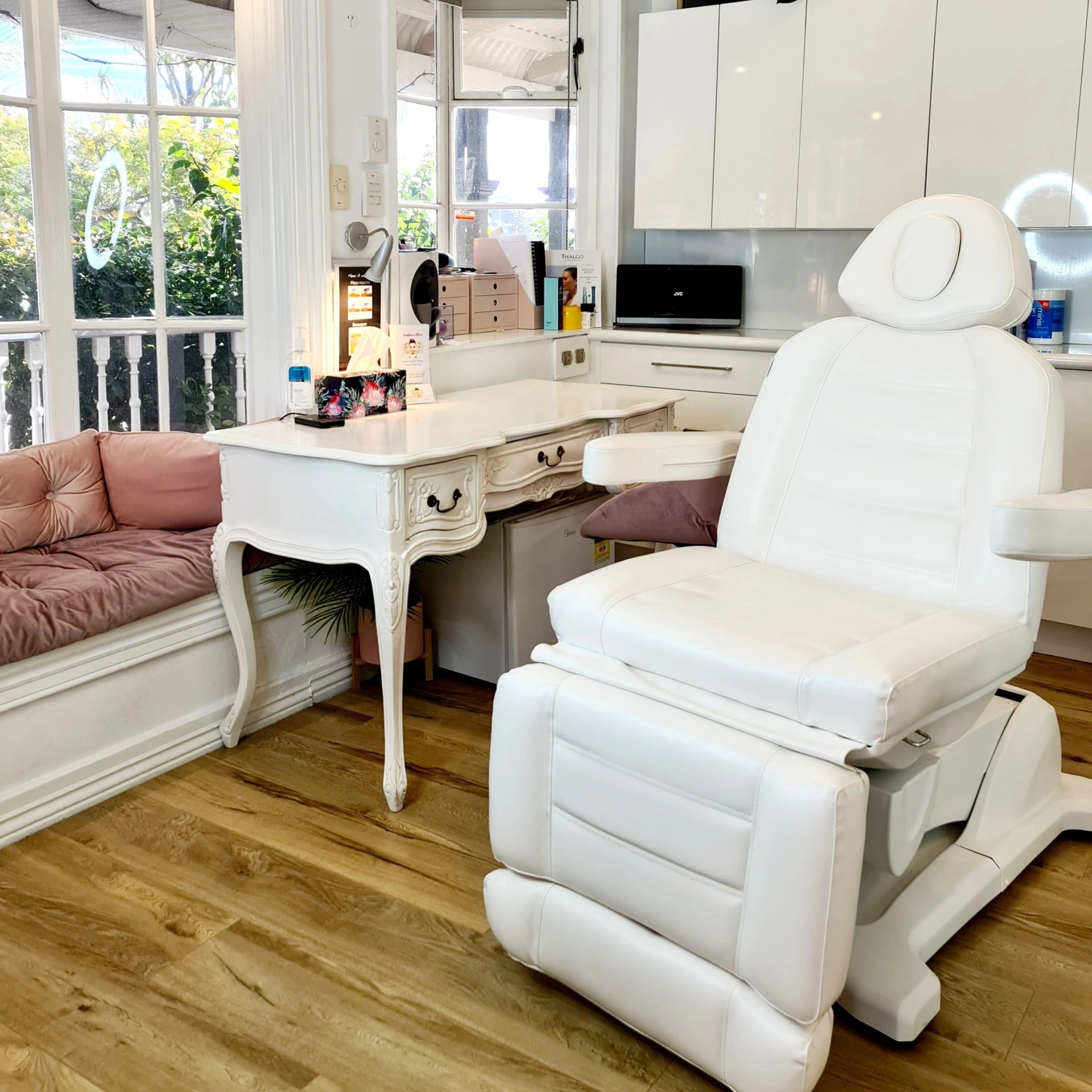 Contact Us | DermaVita