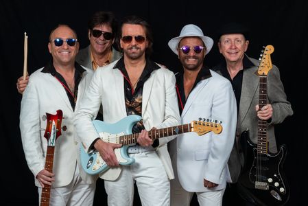 Band BIO | Bee Gees Now!