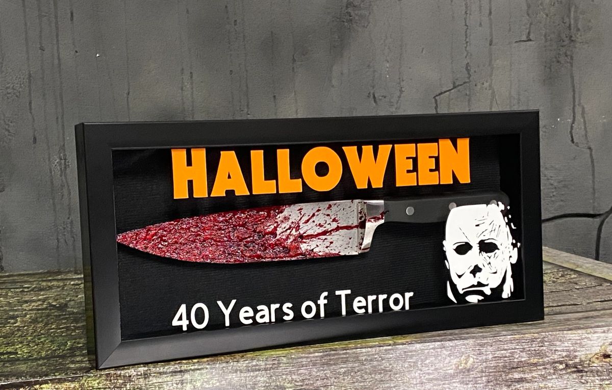 Halloween 2018 / H40 - Michael Myers Knife Display