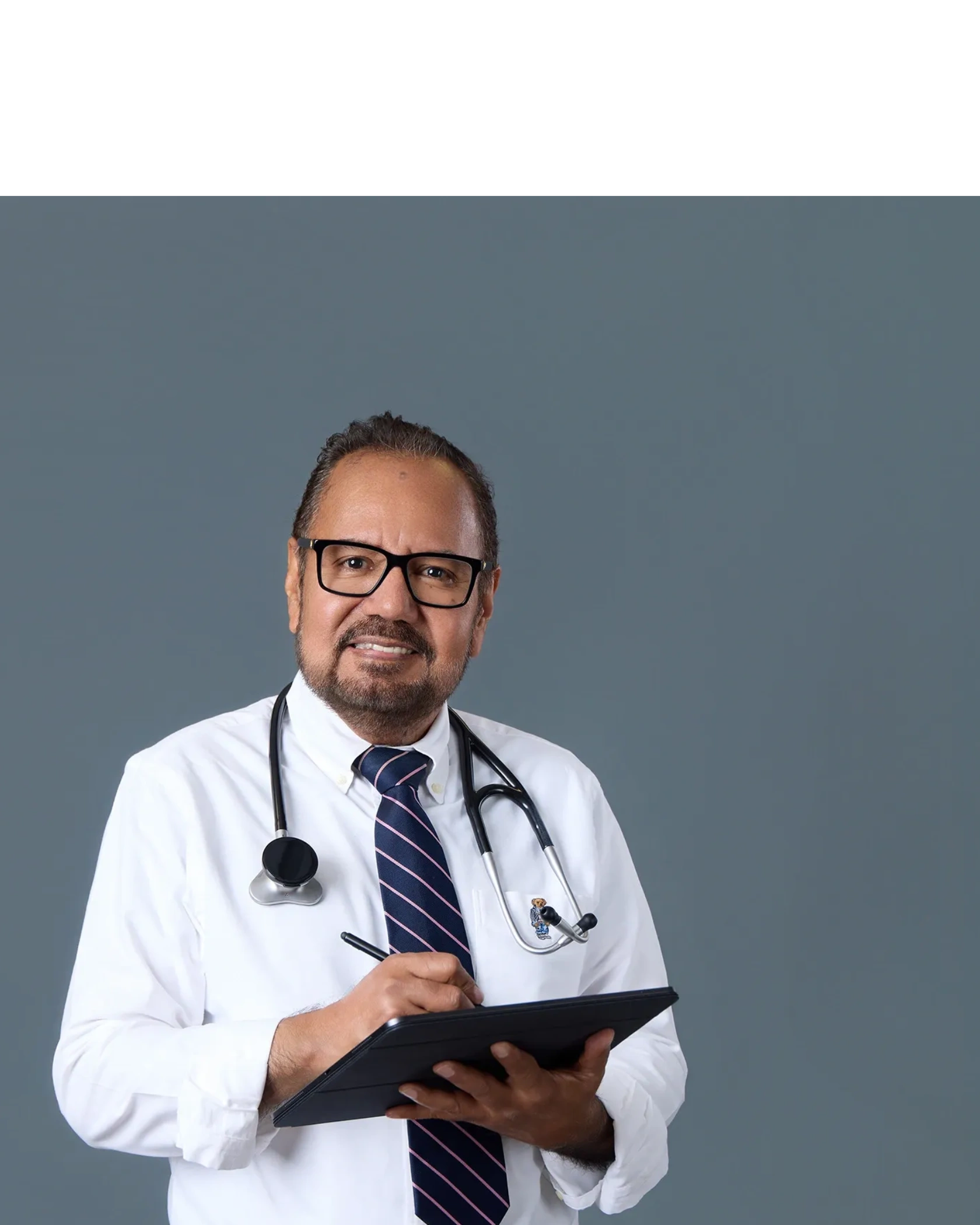 DR.SERGIO RENE GOMEZ