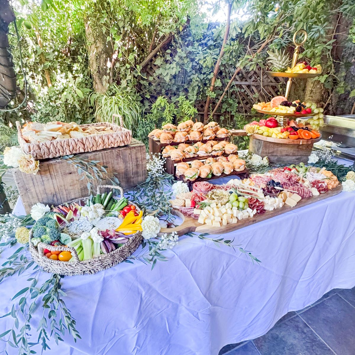 Garden Party Set up serves up to 30