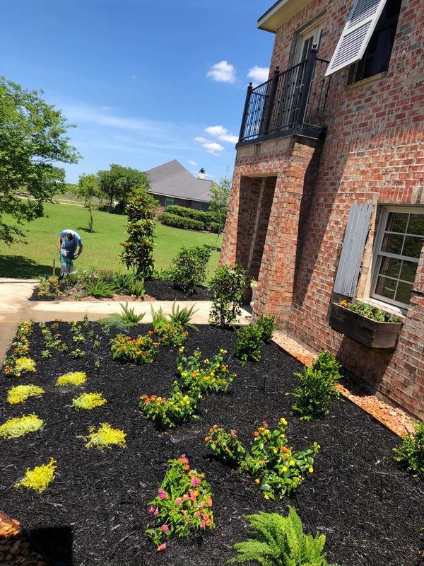 Lawson Landscaping - Landscape Designer - Lake Charles, Louisiana