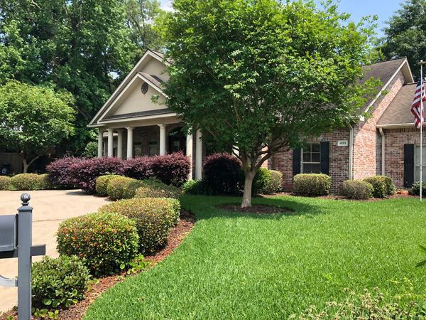 Lawson Landscaping - Landscape Designer - Lake Charles, Louisiana