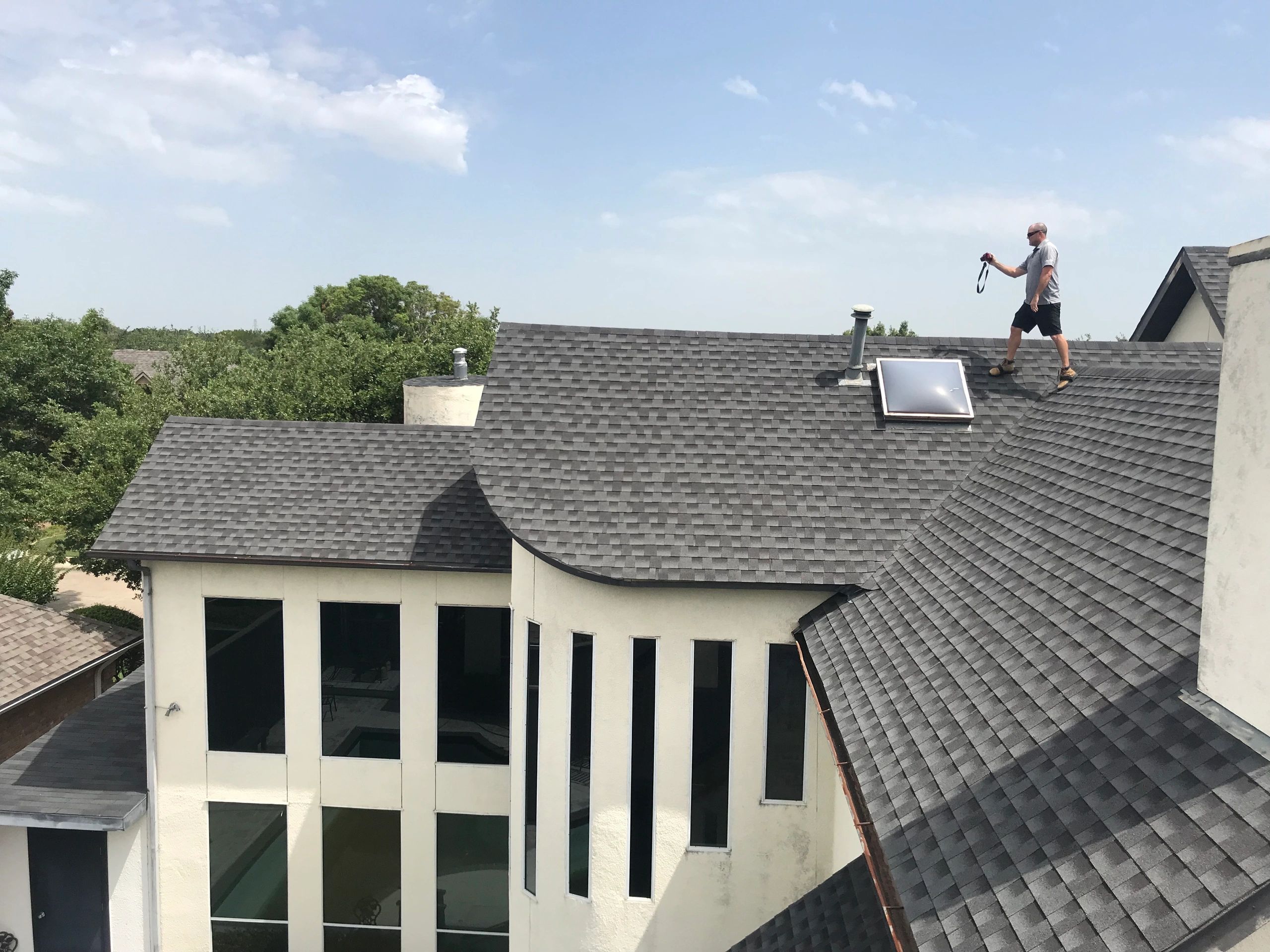 The Tiny Building Roofing and Construction