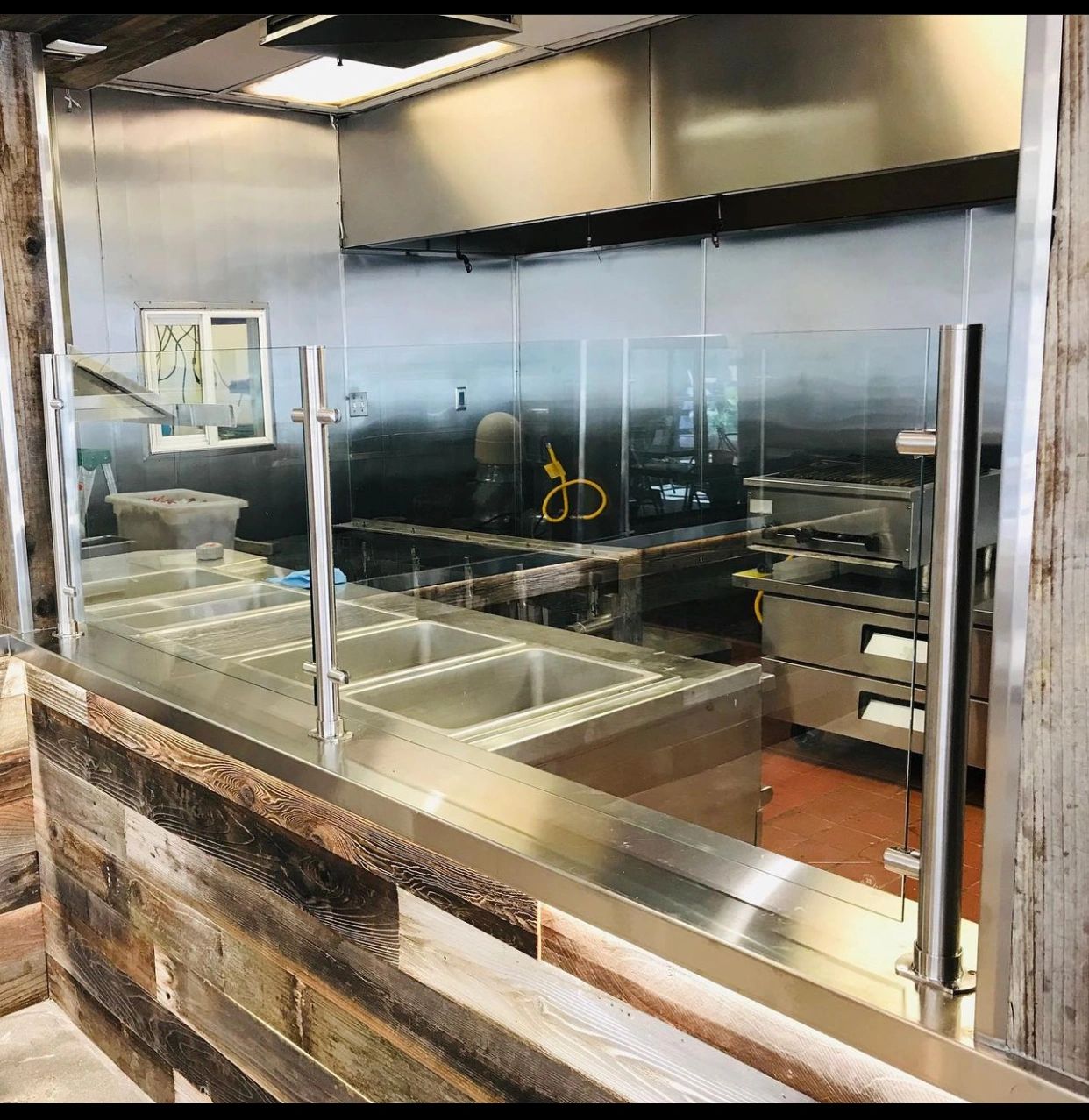 High-Quality Food Shields for Restaurants