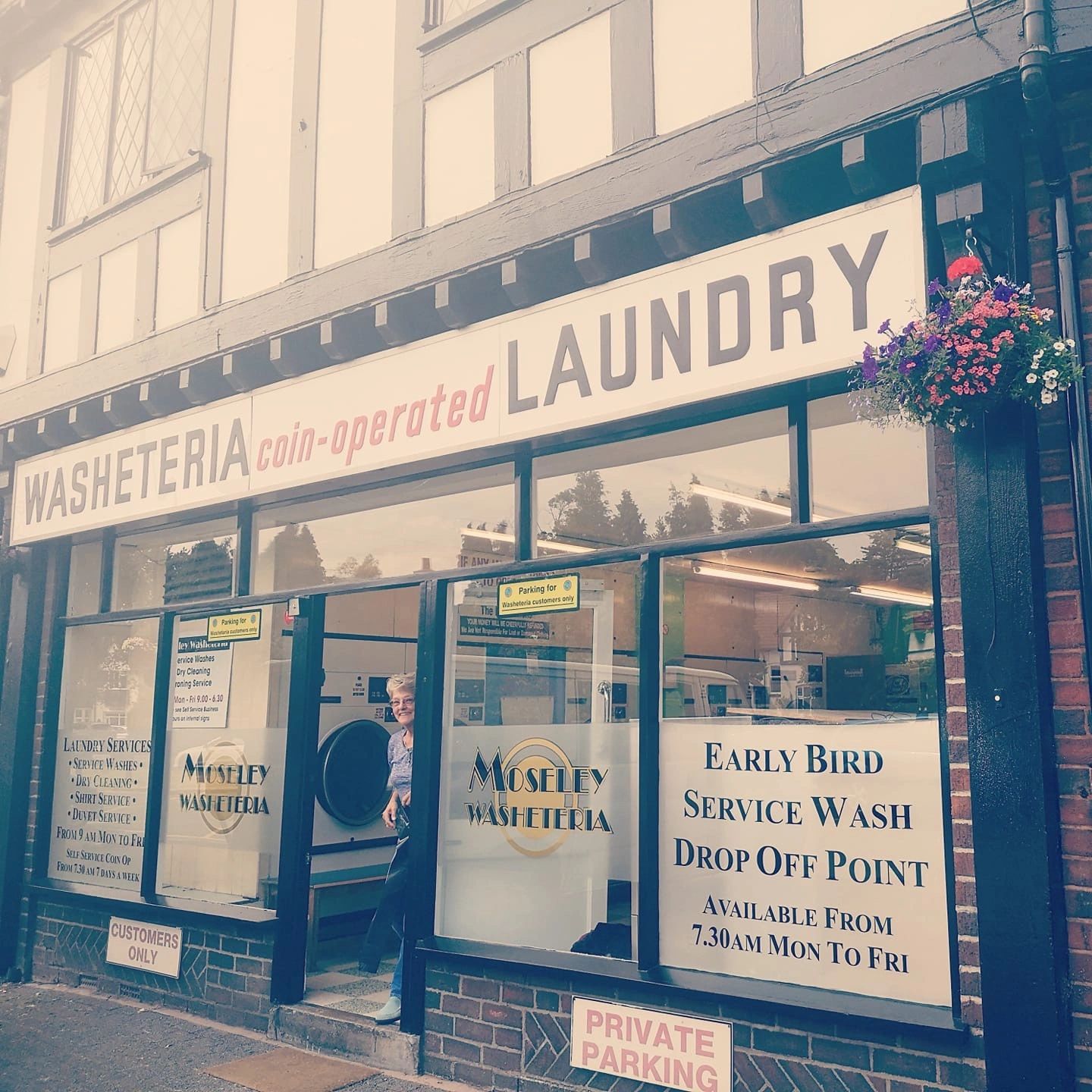 Laundry Automat & Service Wash | Moseley Washeteria