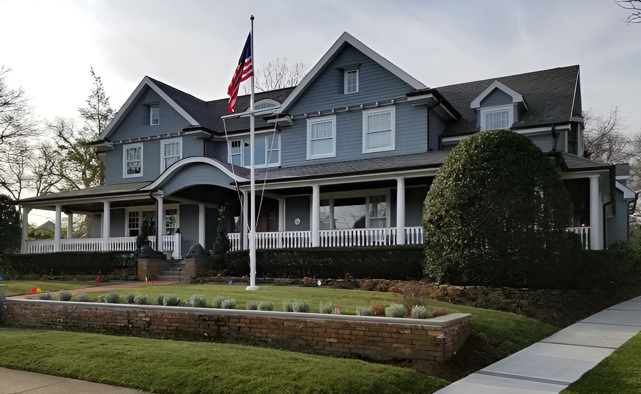 Gallery - Capstone Construction - Vintage Home Renovation