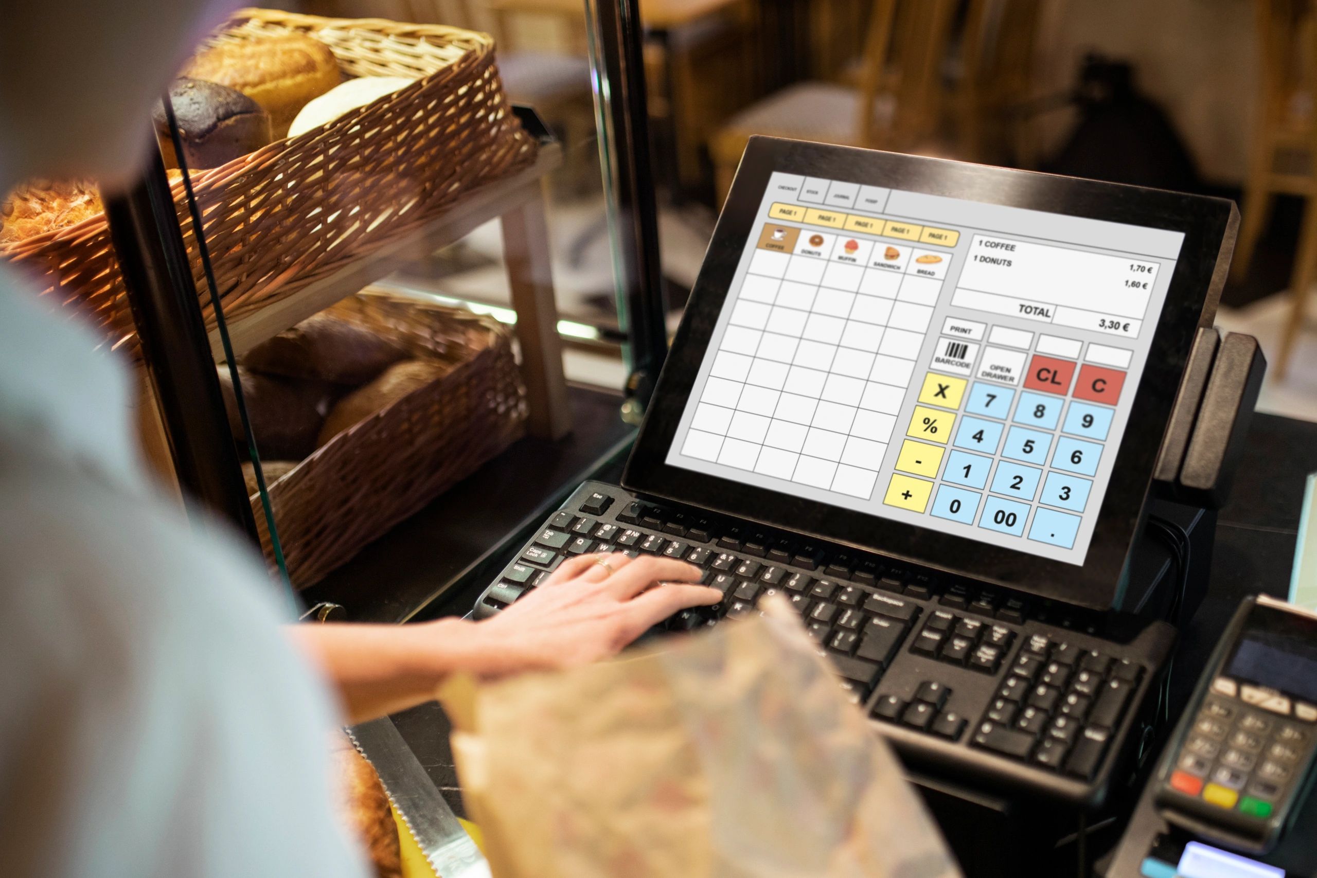 Streamlining Operations: How POS Systems Benefit Restaurants