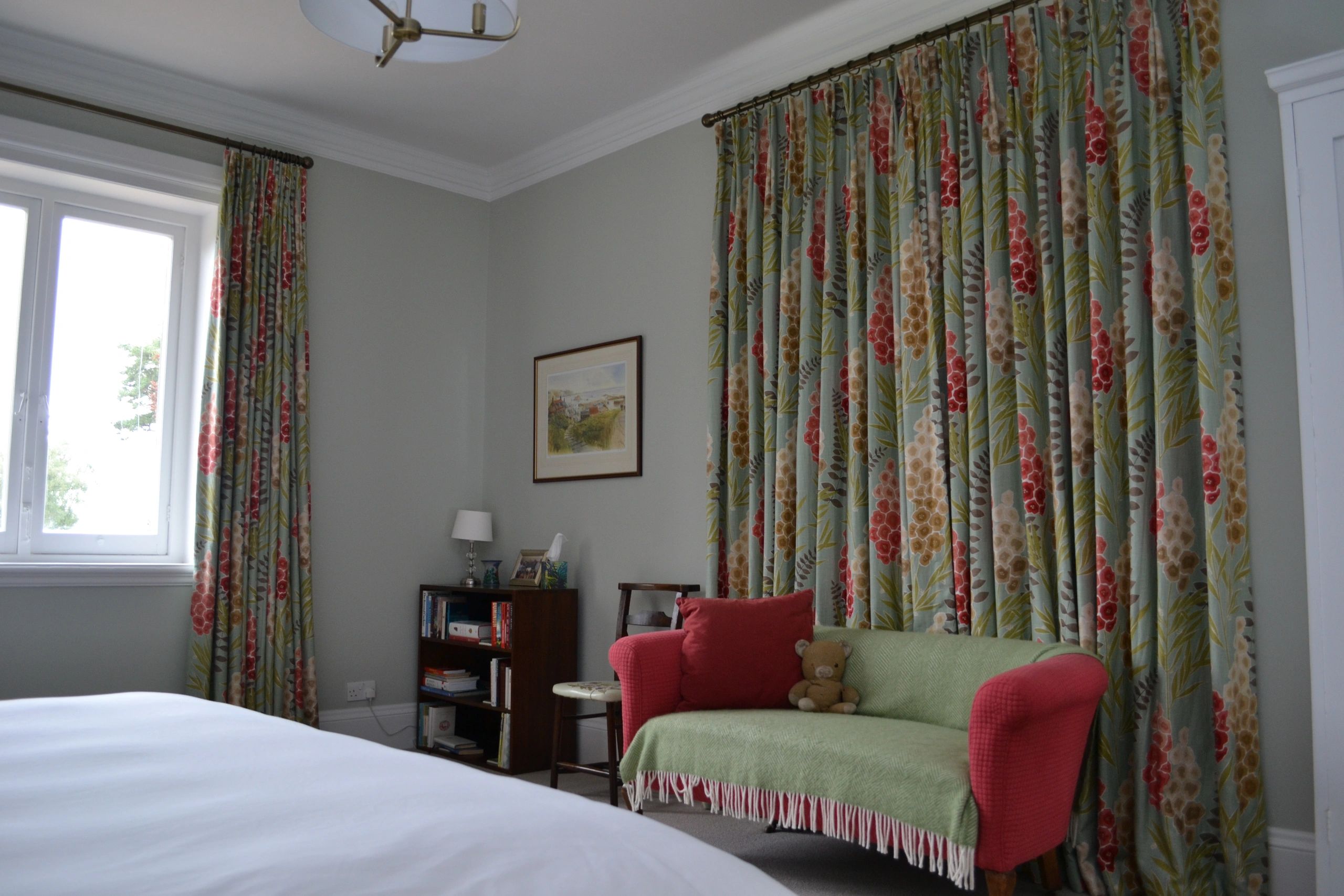 Zoerourkeinteriors - Curtains, Roman Blinds, Sheer Curtains
