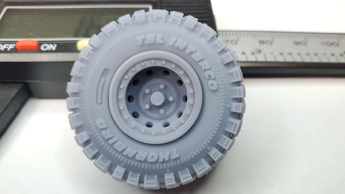 15in Bullet Hole Wheels with Beadlock and ThornBird Tires