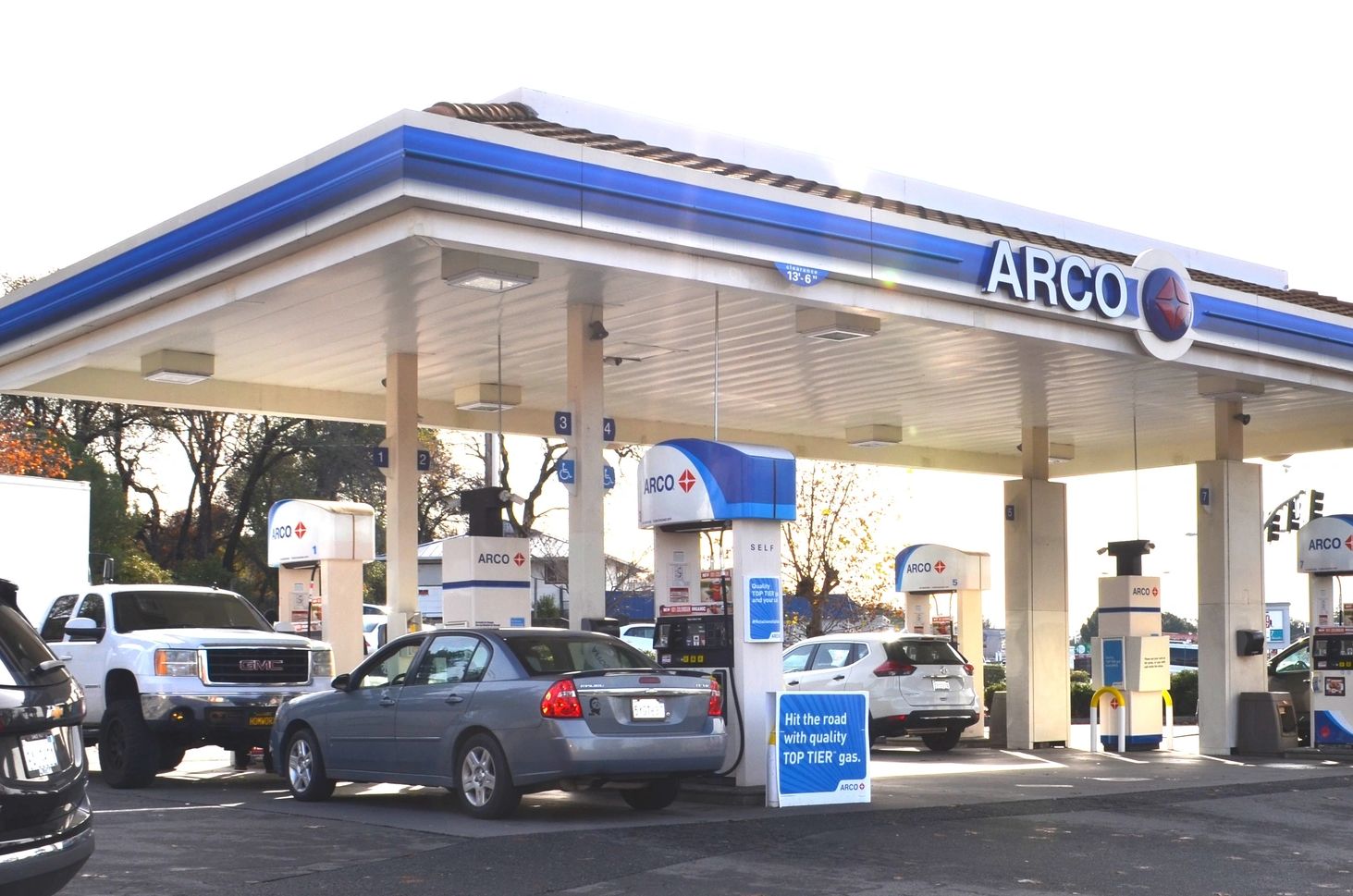 BUSINESS | Biz and land