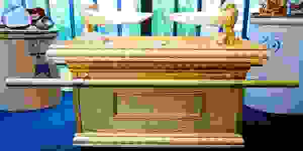 Ark of the Covenant Replicas - Ark of the Covenant Replicas and Angels ...