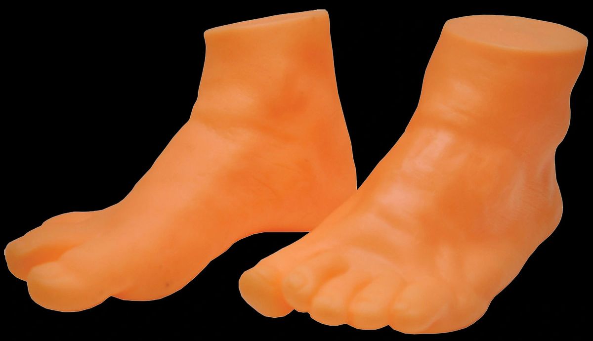 Funny Life Size Realistic STAGE FEET PROP Severed Body Part Halloween ...
