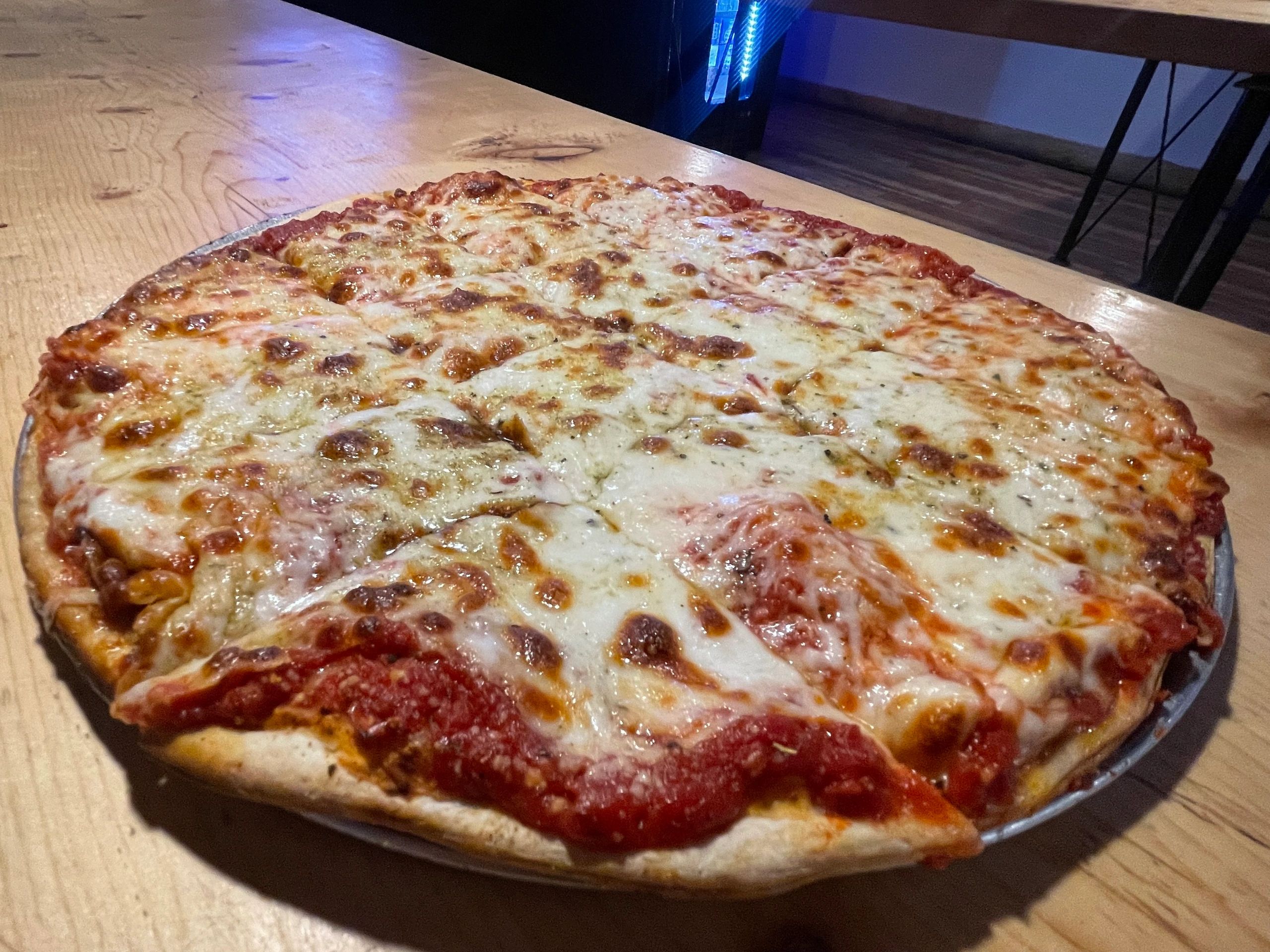 Da Sauce Chicago Thin Crust Pizza