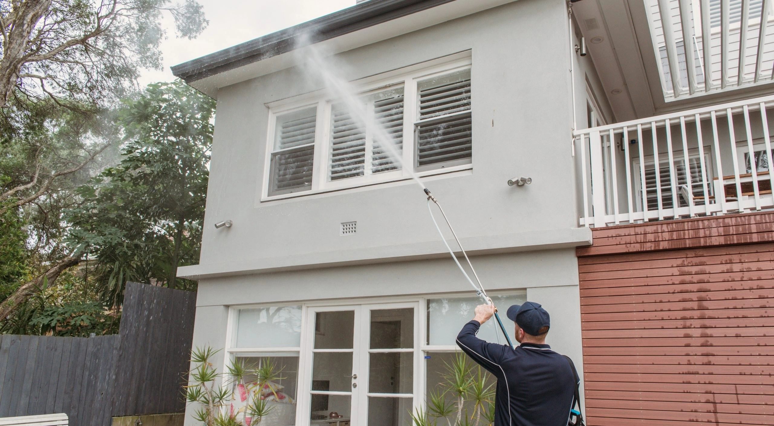 Waiheke House Wash and Water Blasting